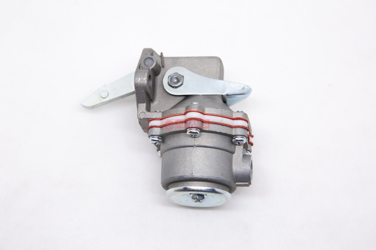 BOMBA ALIMENTADORA 4757883 - Ricambi Tratorpeças