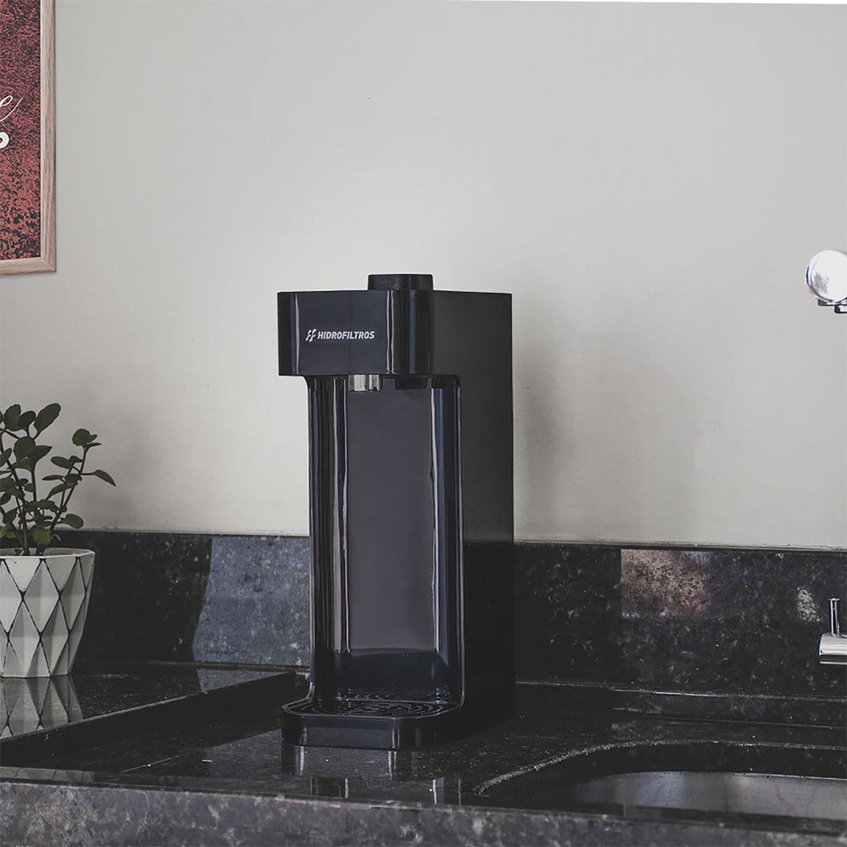 Purificador de Água fAcile C7 Preto - PiscinaOnline.com.br