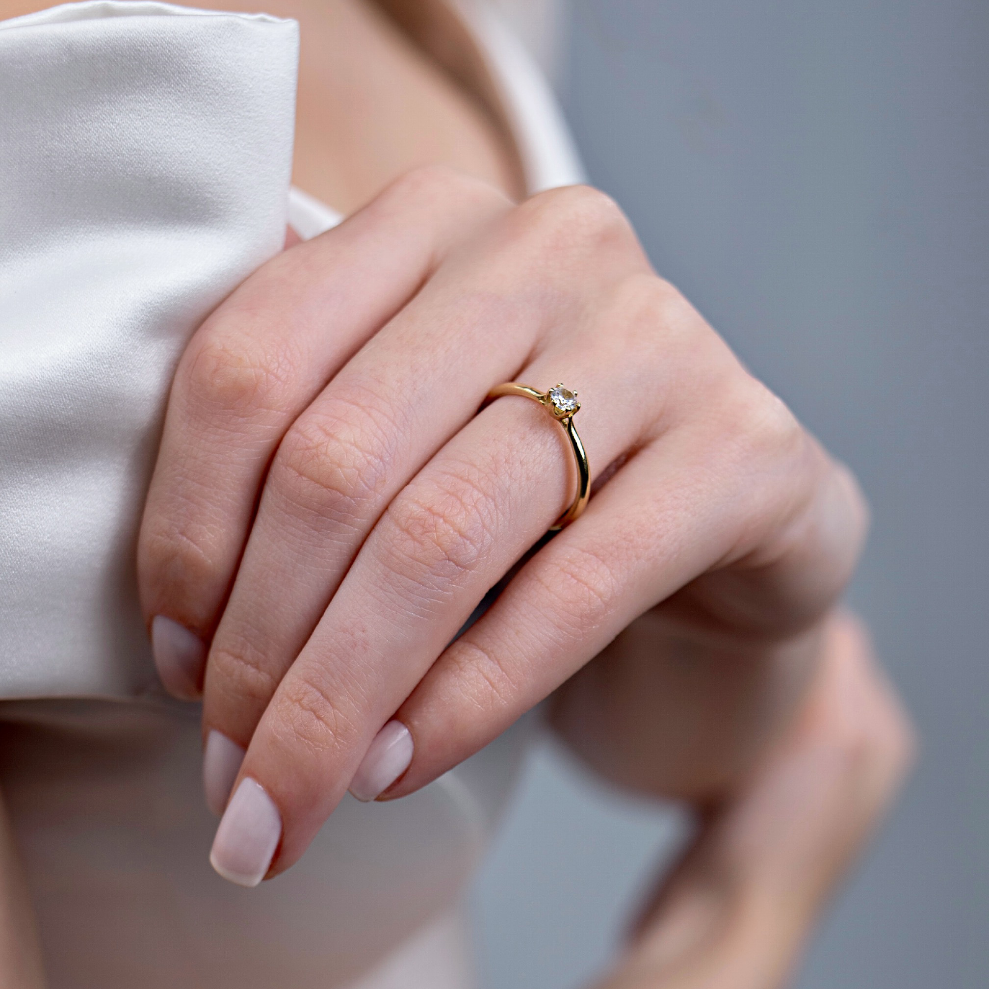 Anel Solitário de Noivado em Ouro AN214 - Cansian