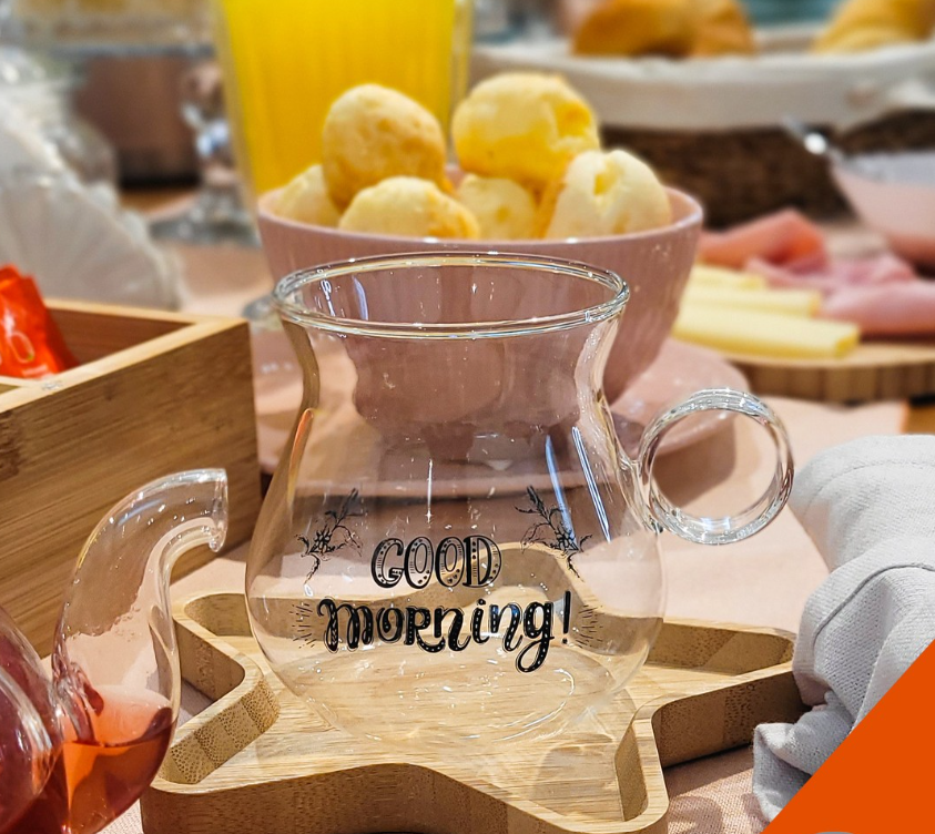 Jogo de 2 xícaras em vidro borossilicato 350ml - Um pedacinho da Disney