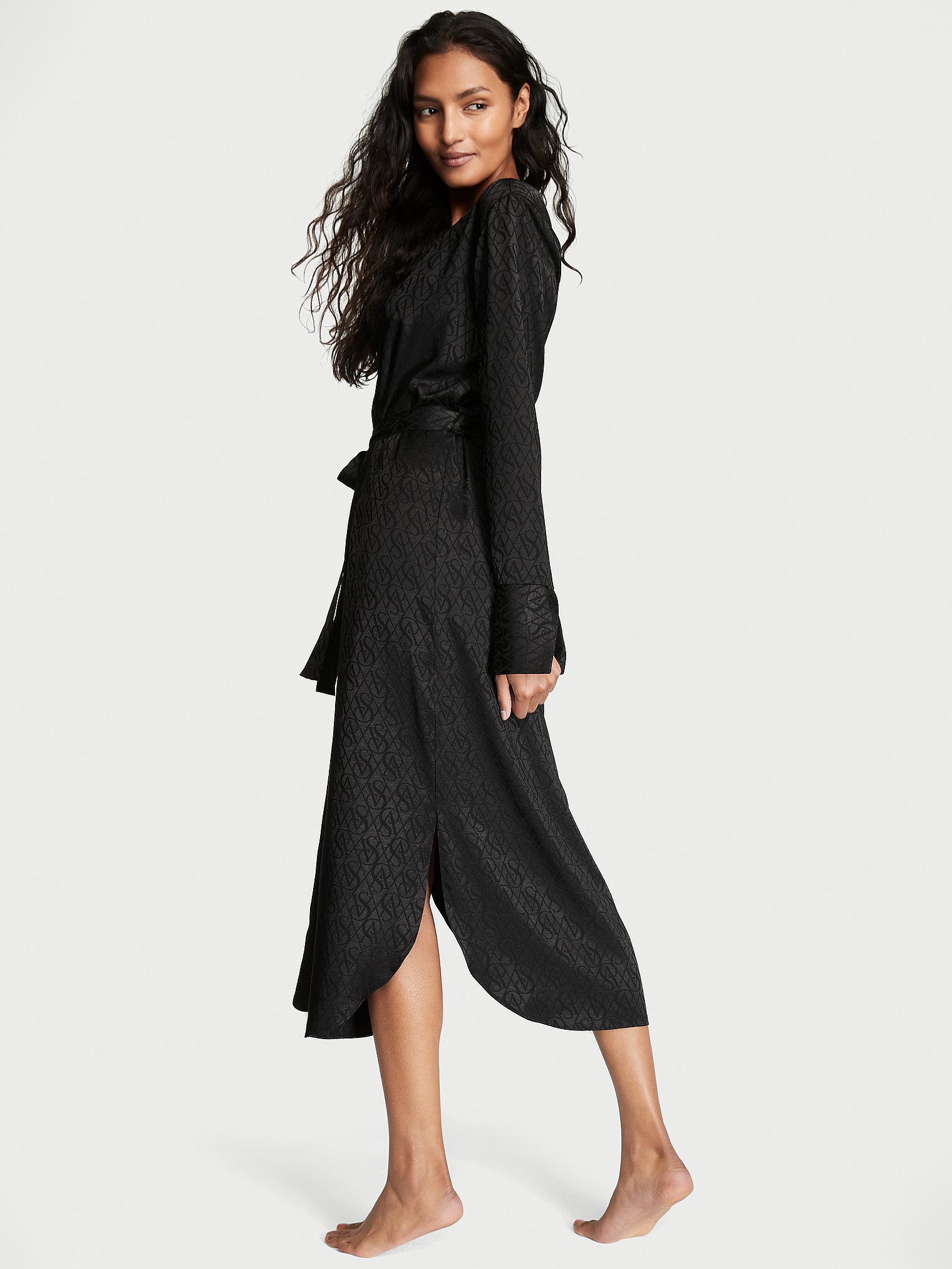 Robe Longo Preto Victoria’s Secret Tamanho: PP - Cosmeticos da ray