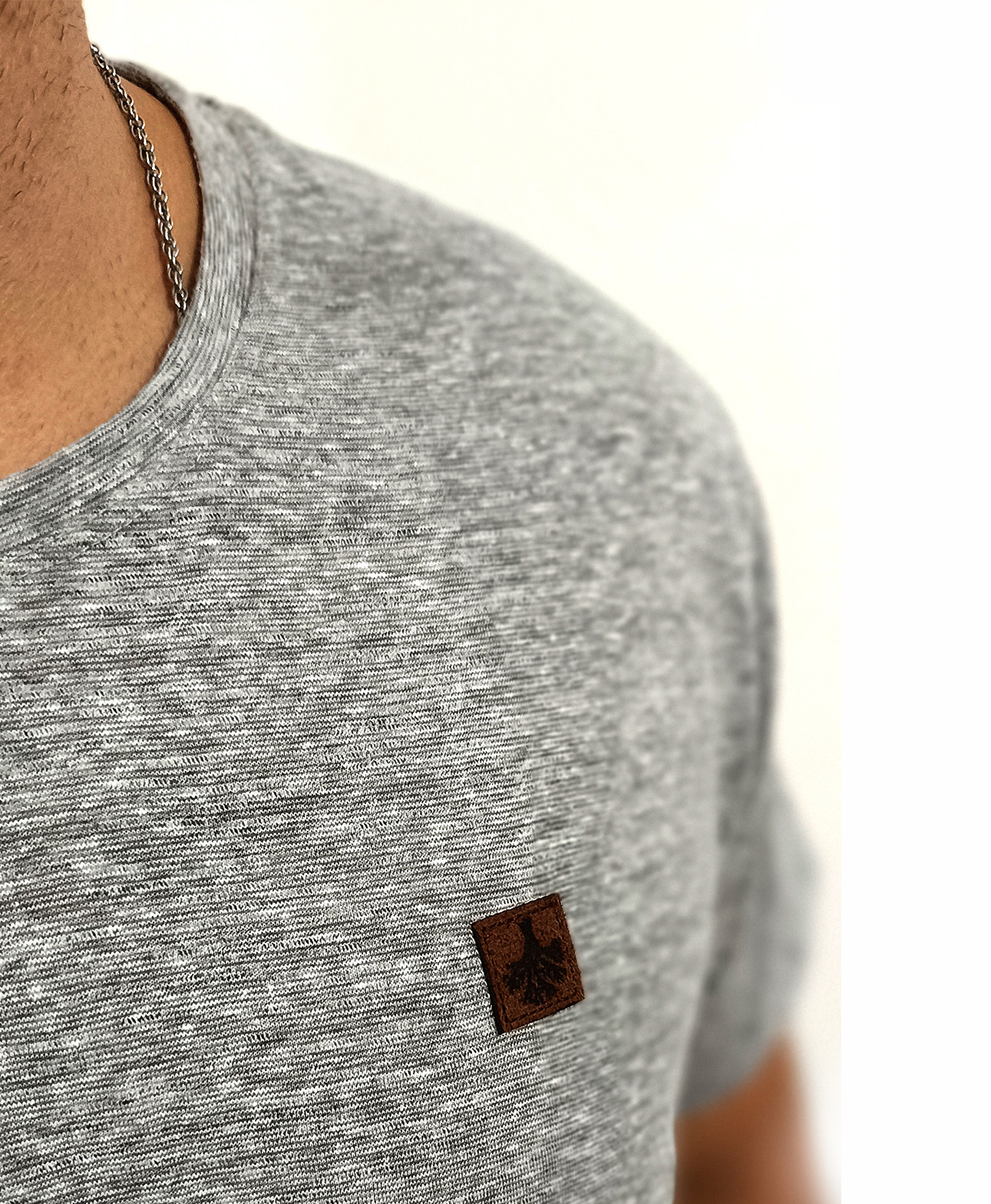 Camiseta Masculina Cinza Claro Jerley - Darraíz | Loja Online de Moda ...
