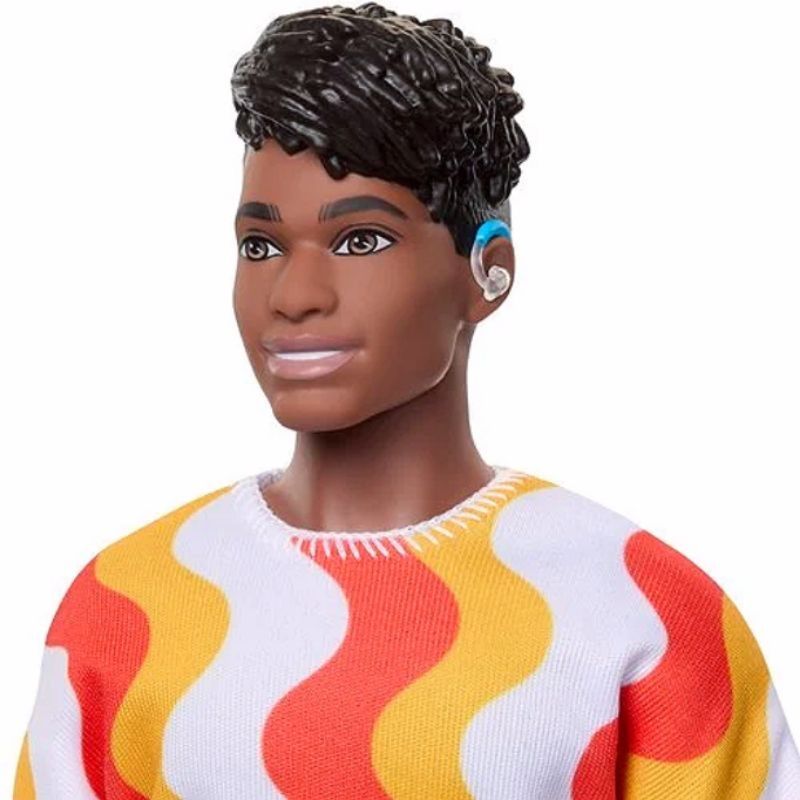 Boneco Ken Fashionista 220 C/ Aparelho Auditivo - DWK44 - Mattel - Real ...