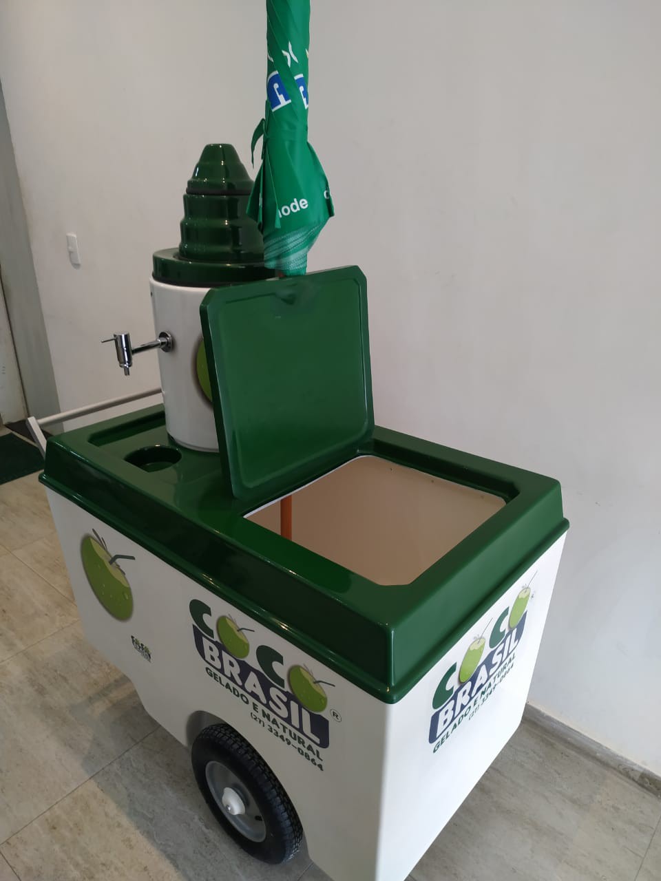 Carrinho térmico para água de coco - Carrinho de Coco