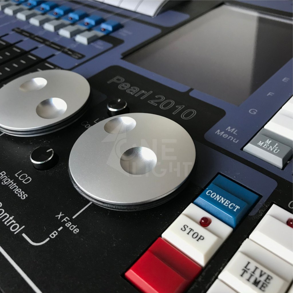 MESA CONTROLADORA AVOLIGHT 2010 DMX - A MAIOR LOJA VIRTUAL DE ...