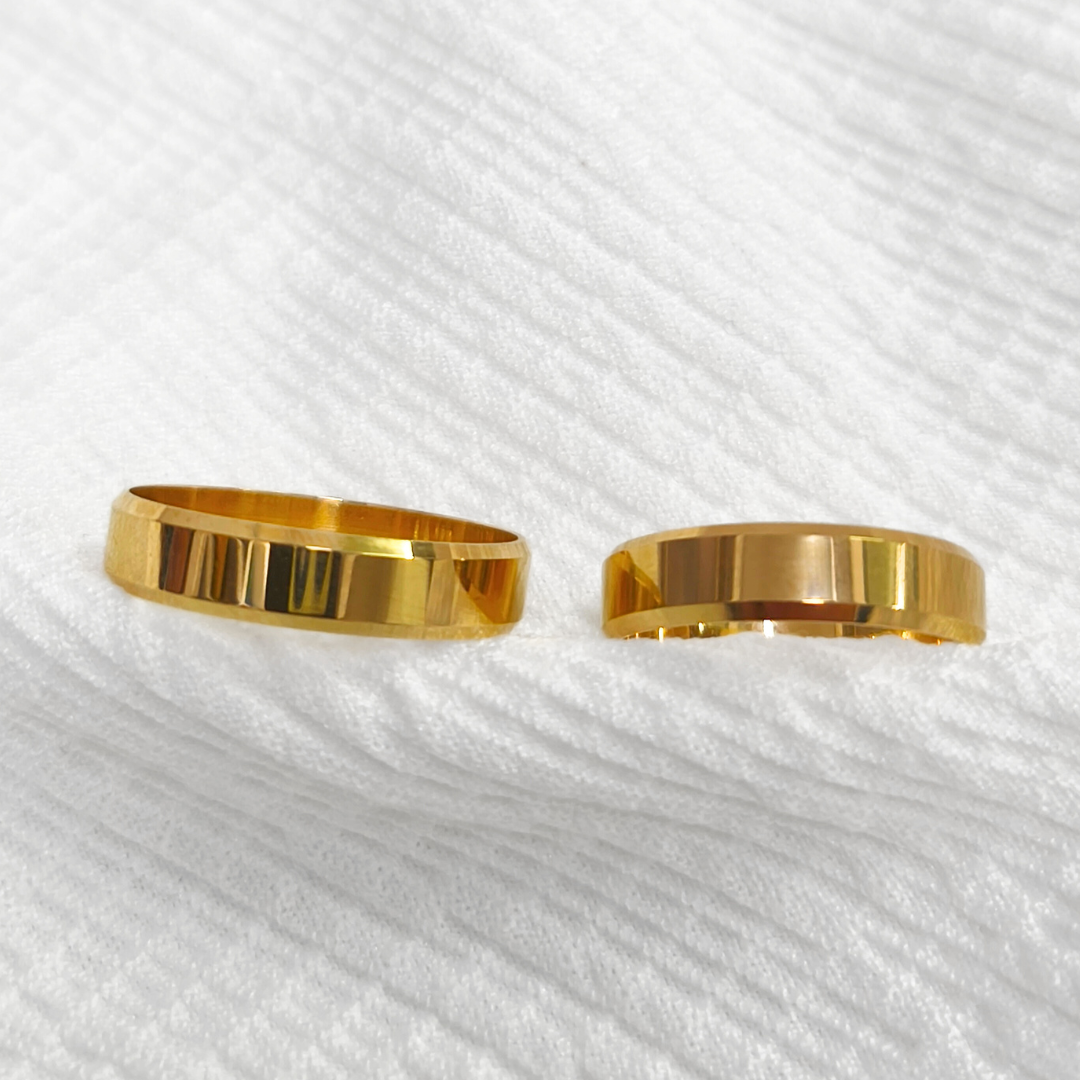 Par Aliança Ouro 18k Reta com Lateral Chanfrada - Personalizado - All Ativa