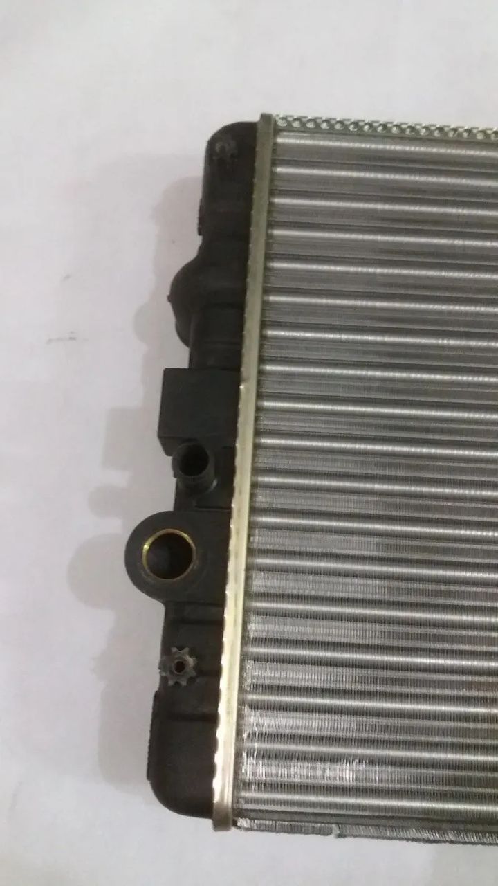 Radiador Da Água Sem Ar Váleo Novo Original Gol / Saveiro - Fegus Auto ...