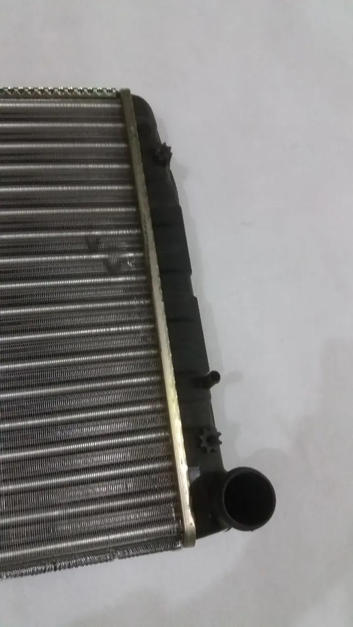 Radiador Da Água Sem Ar Váleo Novo Original Gol / Saveiro - Fegus Auto ...