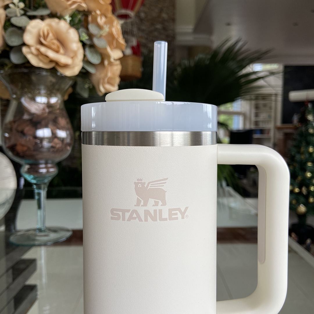 Copo Quencher Stanley com Canudo e Arte Personalizada - Diversas Cores ...