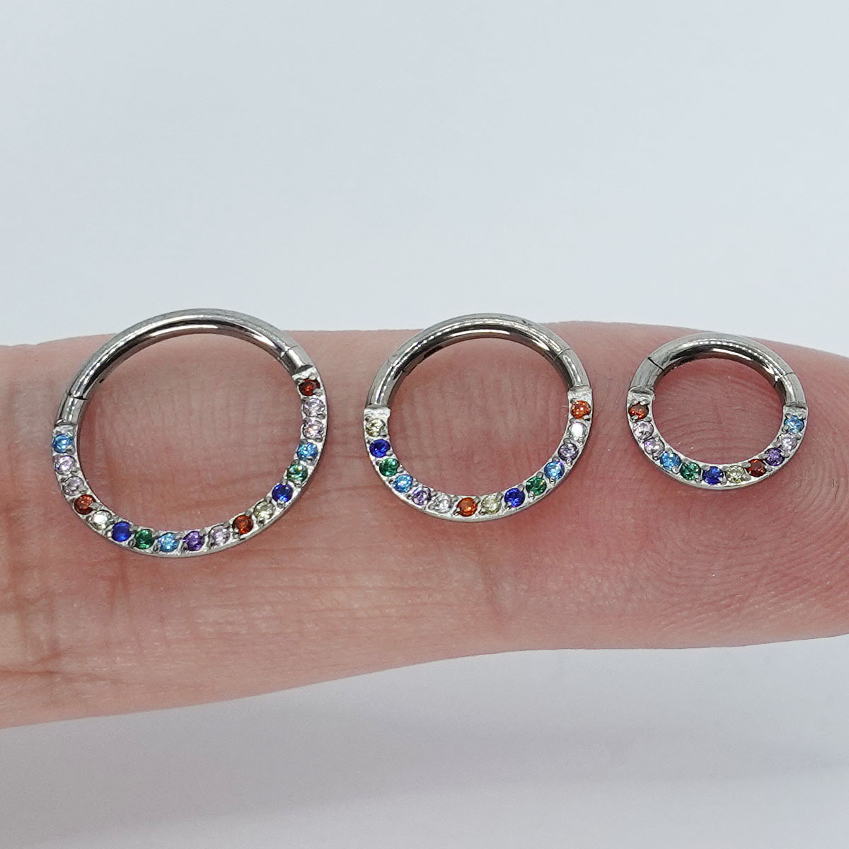 Piercing Argola Clicker Em Titânio PVD Colors - Escola do Piercing