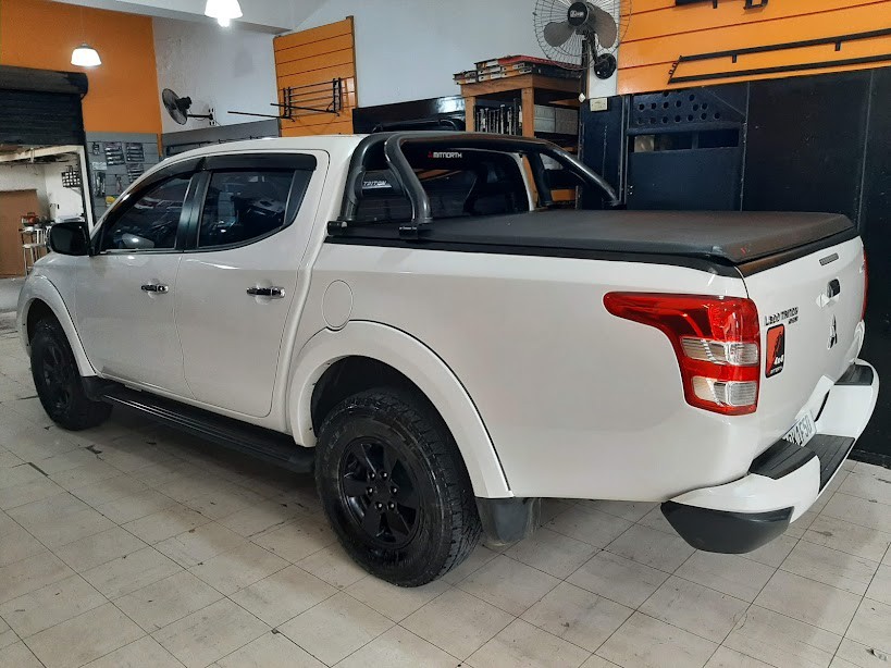 Capota Maritima Mitsubishi L200 - Wagon Capotas - Capotas maritimas ...