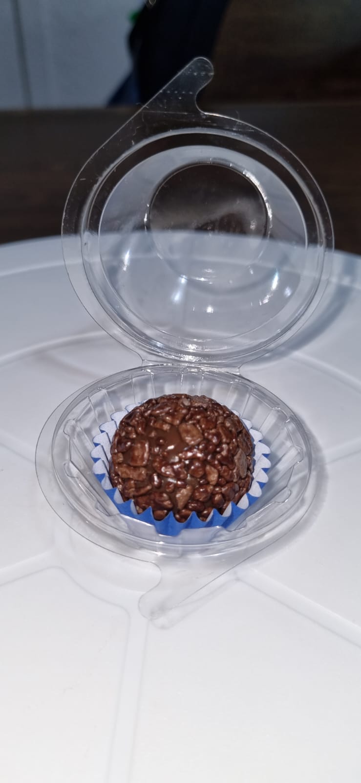Forminha Para Doce Brigadeiro Com Tampa Pacote Com 50 Unid Plastilania ...