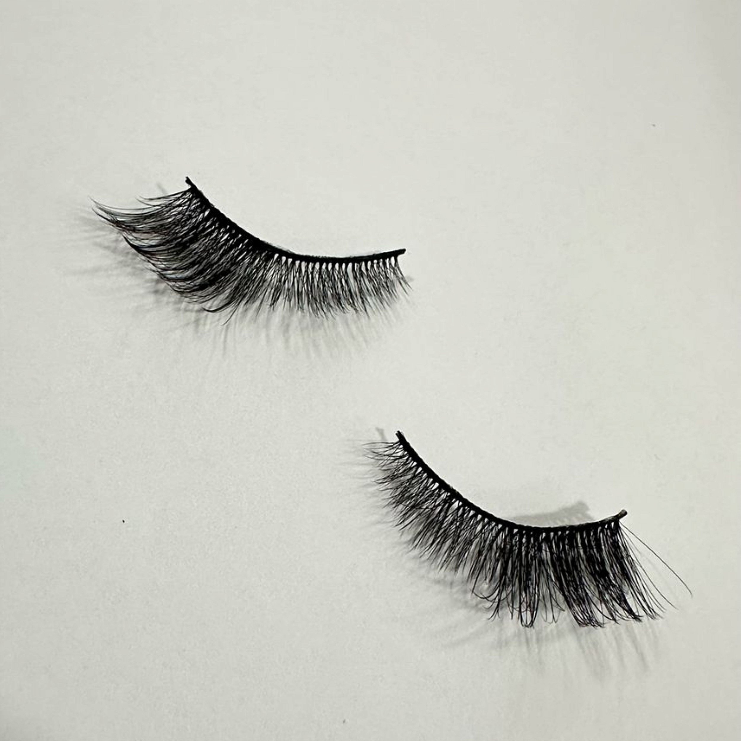 Cílios postiços efeito foxy eyes linha tweety Miss frandy - TM Makeup