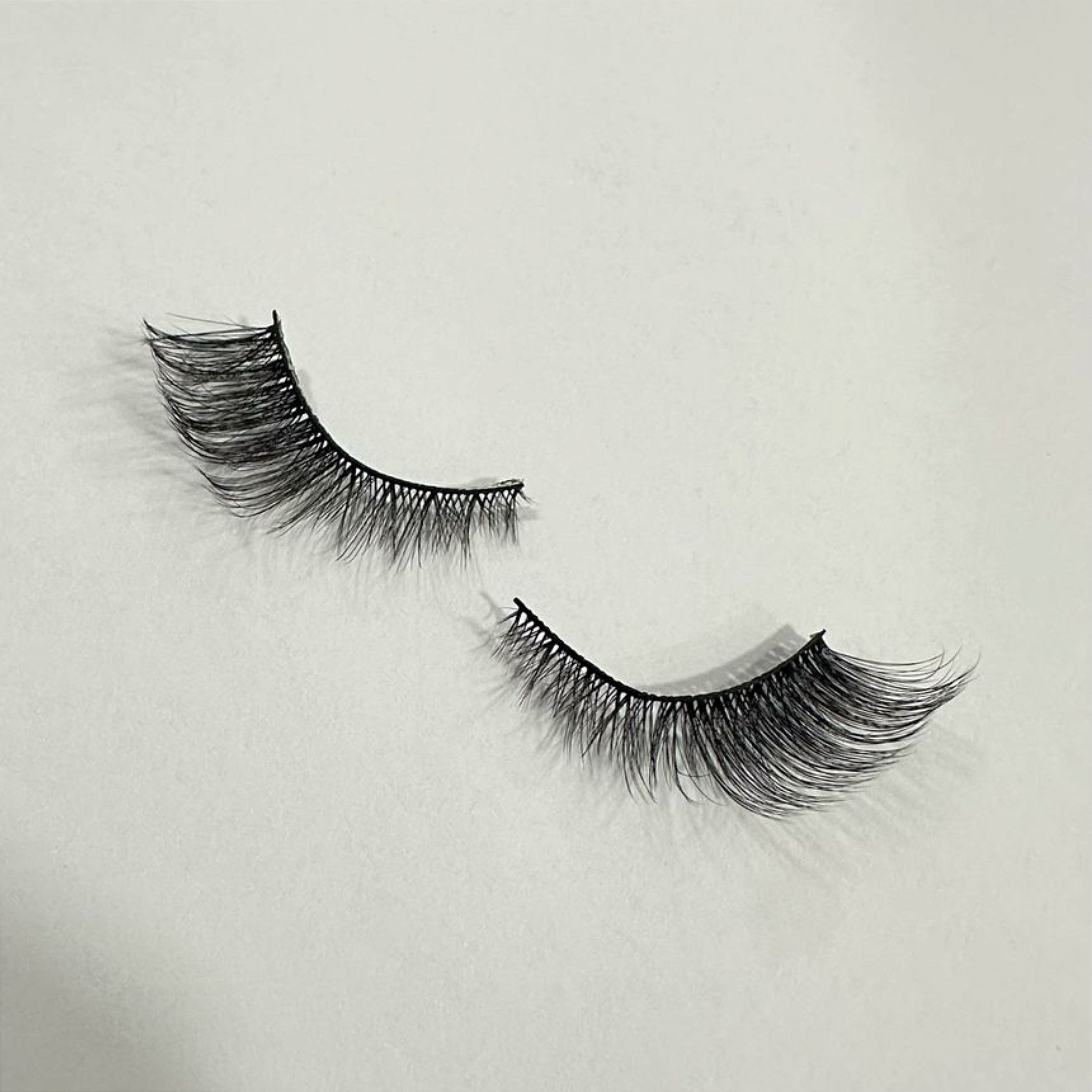 Cílios postiços efeito foxy eyes linha tweety Miss frandy - TM Makeup