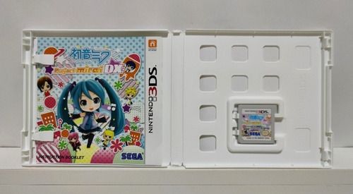 Hatsune Miku Project Mirai DX - Nintendo 3DS - Semi-Novo - Carvalho Games