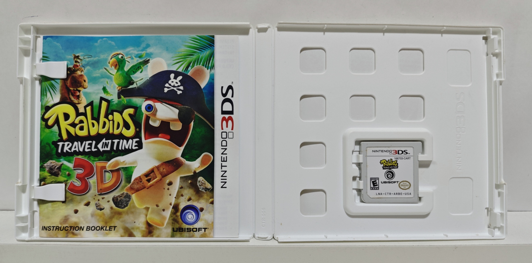 Rabbids Travel In Time - Nintendo 3DS - Semi-Novo - Carvalho Games