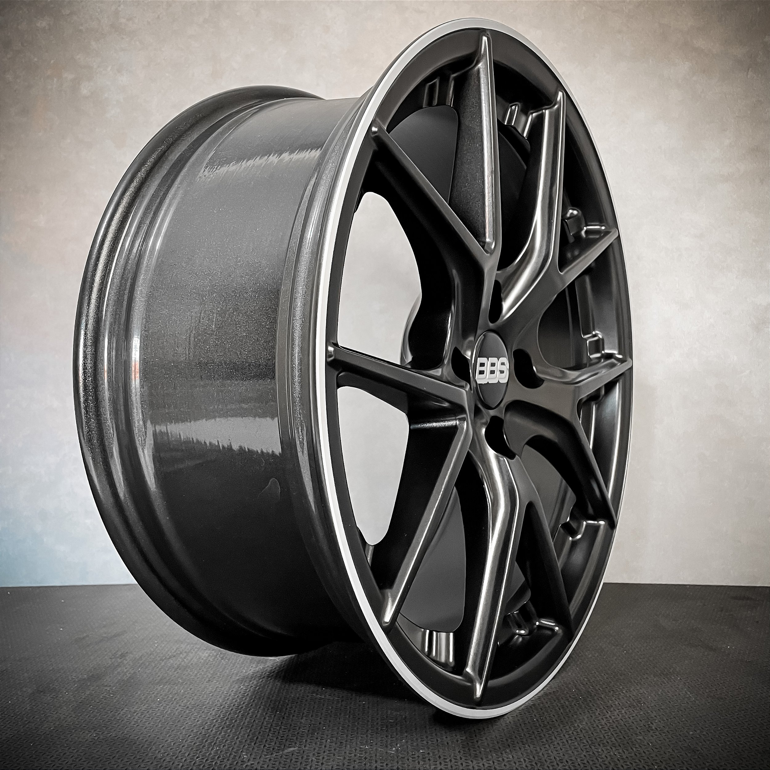 Jogo de rodas GT7 CI-R 17x7" - VPR Brasil