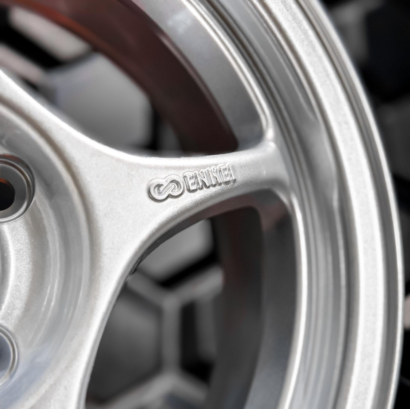 Jogo de rodas Enkei RP01 - 15x7" - 4x100 - VPR Brasil