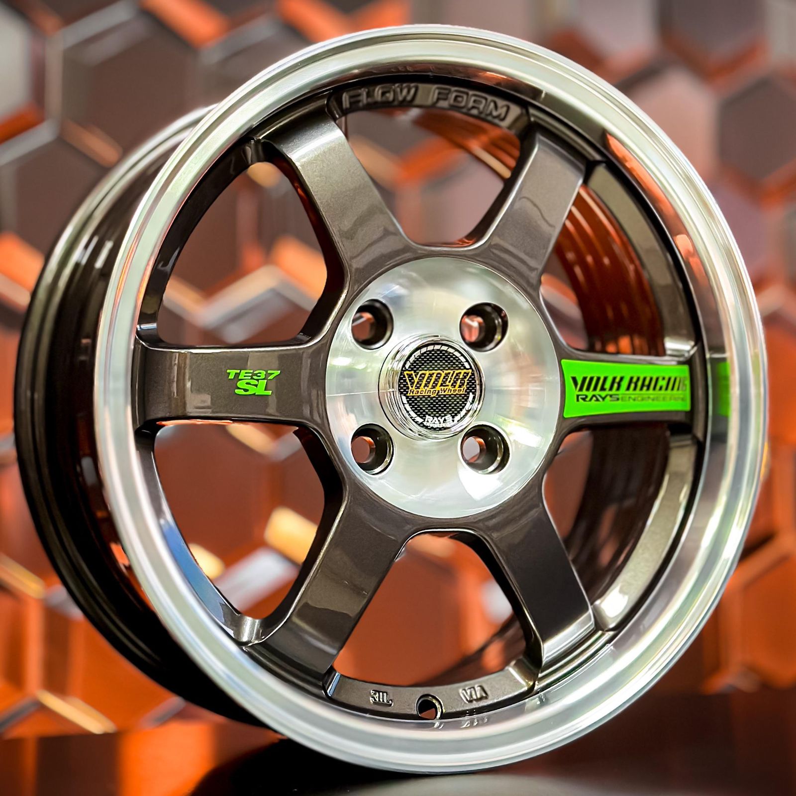 Jogo de rodas Rays TE37- 15x6,5" - 4x100 - VPR Brasil