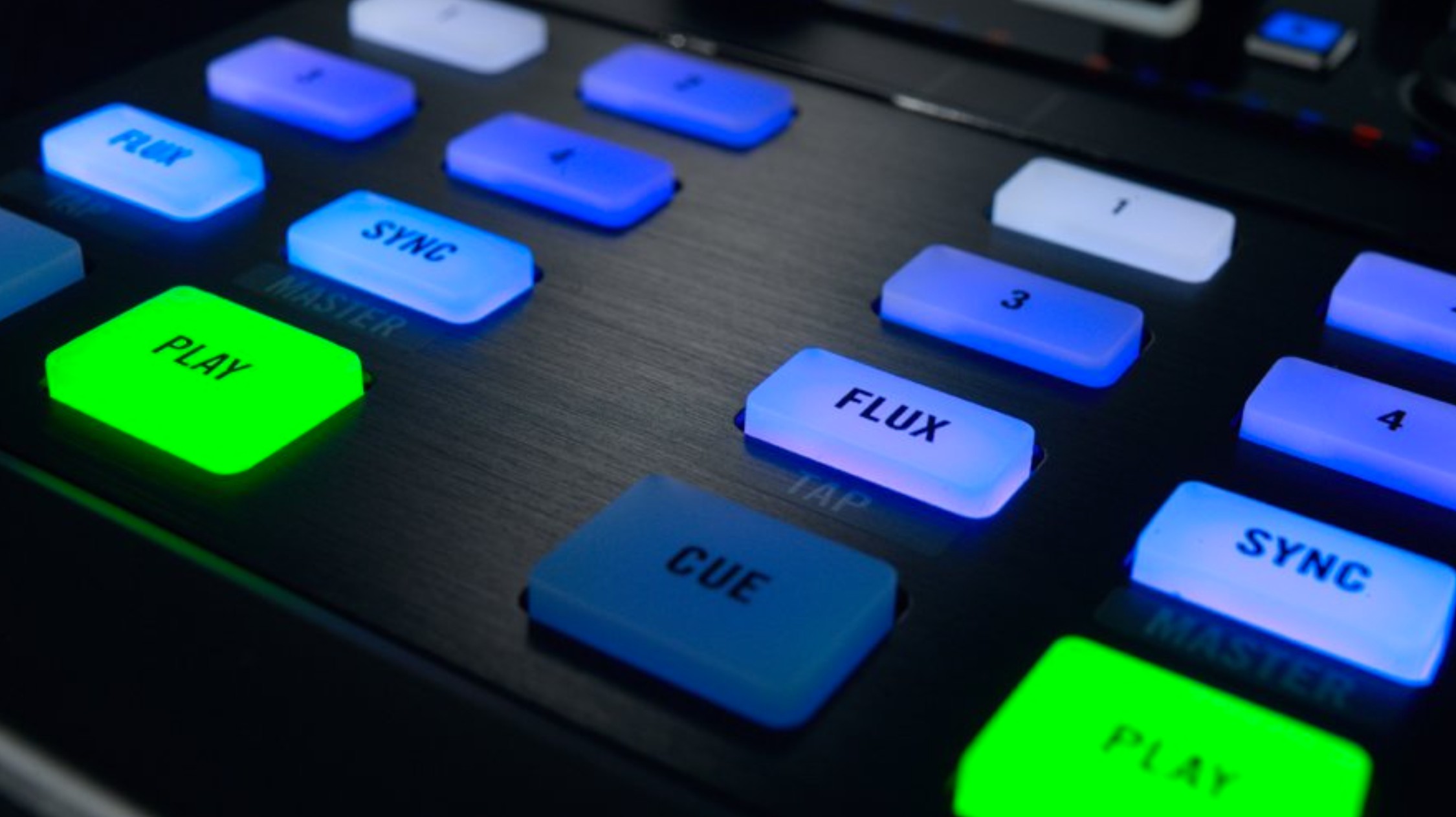 Controlador Native Instruments KONTROL X1 MK2 com TRAKTOR PRO 3 ...