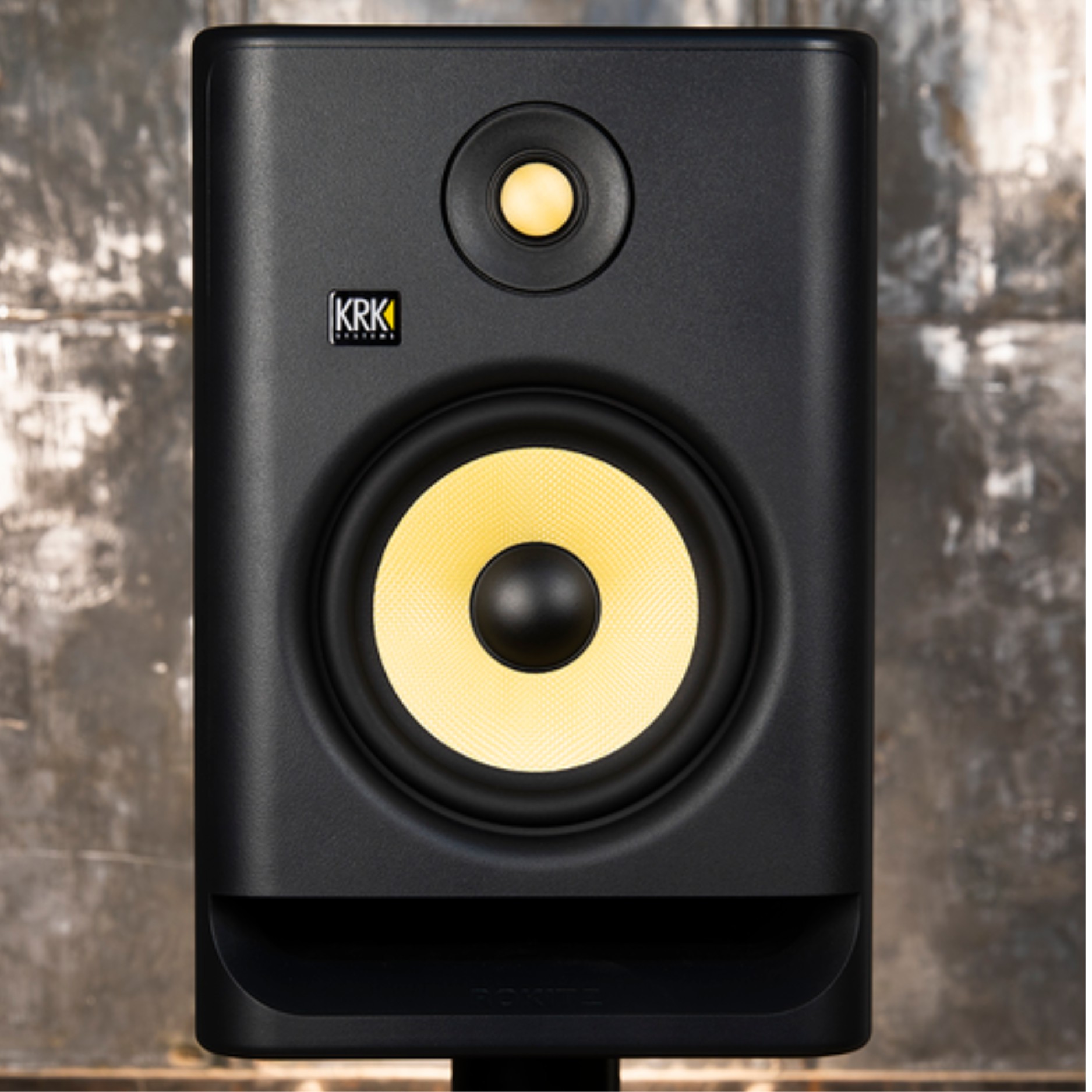 Par de Caixas de Som KRK ROKIT RP8 G4 para Estúdio - Equipamentos para ...