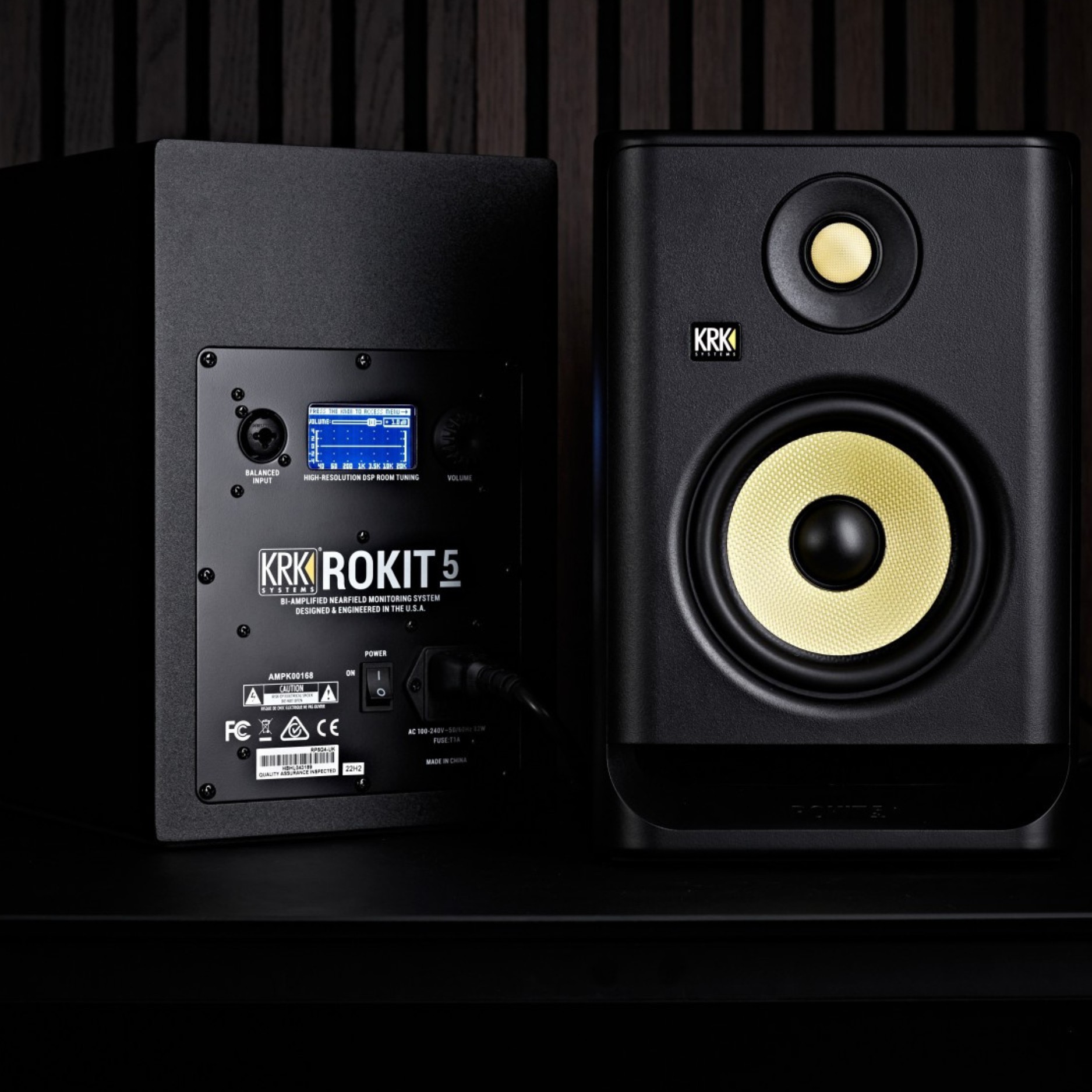 Par de Caixas de Som KRK ROKIT RP8 G4 para Estúdio - Equipamentos para ...