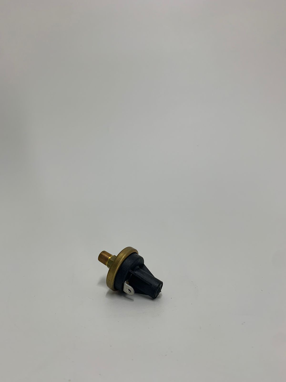 21l7-20100 - Sensor Filtro Ar - 100D-7, 110D-7E, HL730-7, HL730-7A ...