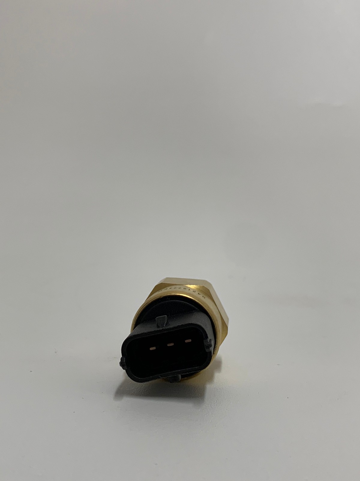 21291011 - Sensor de Pressão do Óleo - EC135B, EC140B, EC140C, EC160B ...