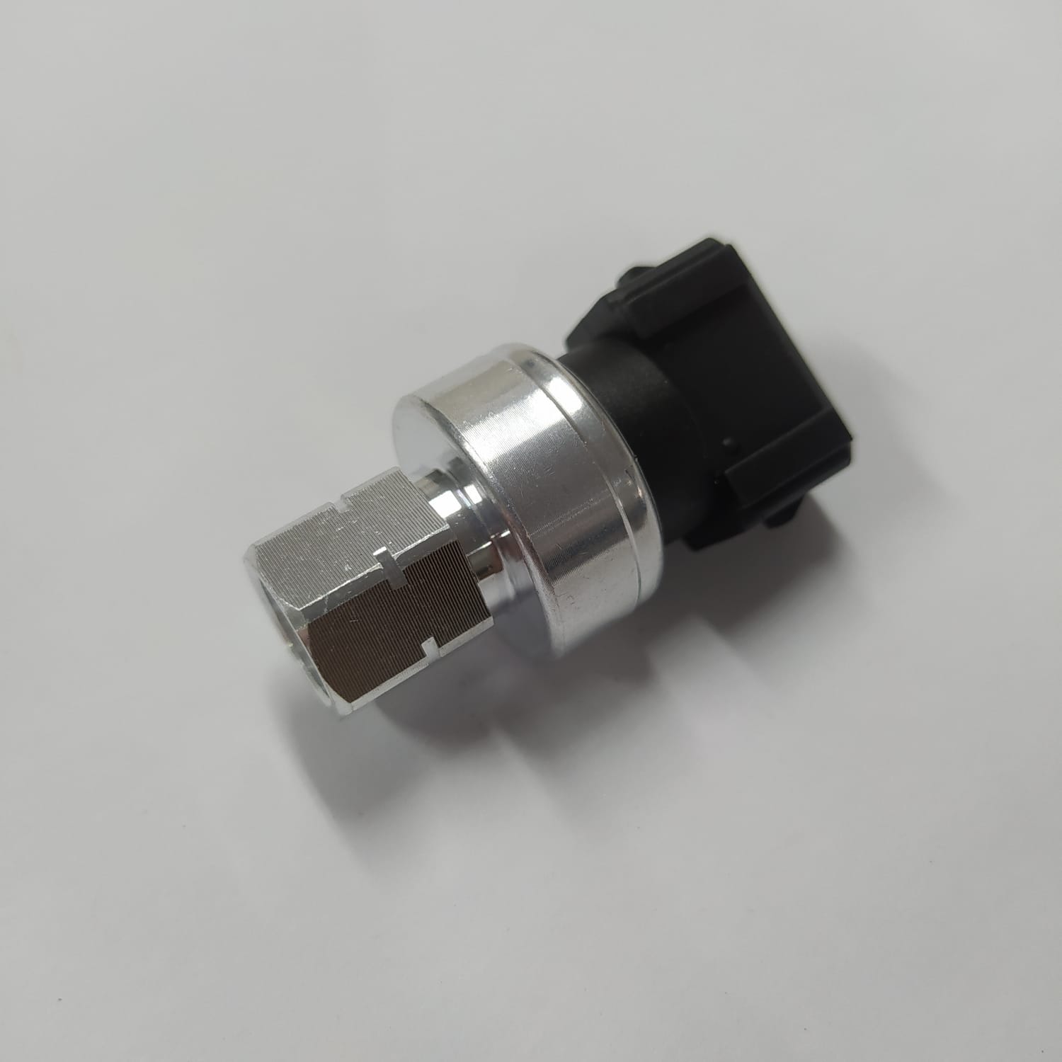 15103658 - Sensor de Pressão - L110F, L110G, L110H, L120F L120G, L120H ...