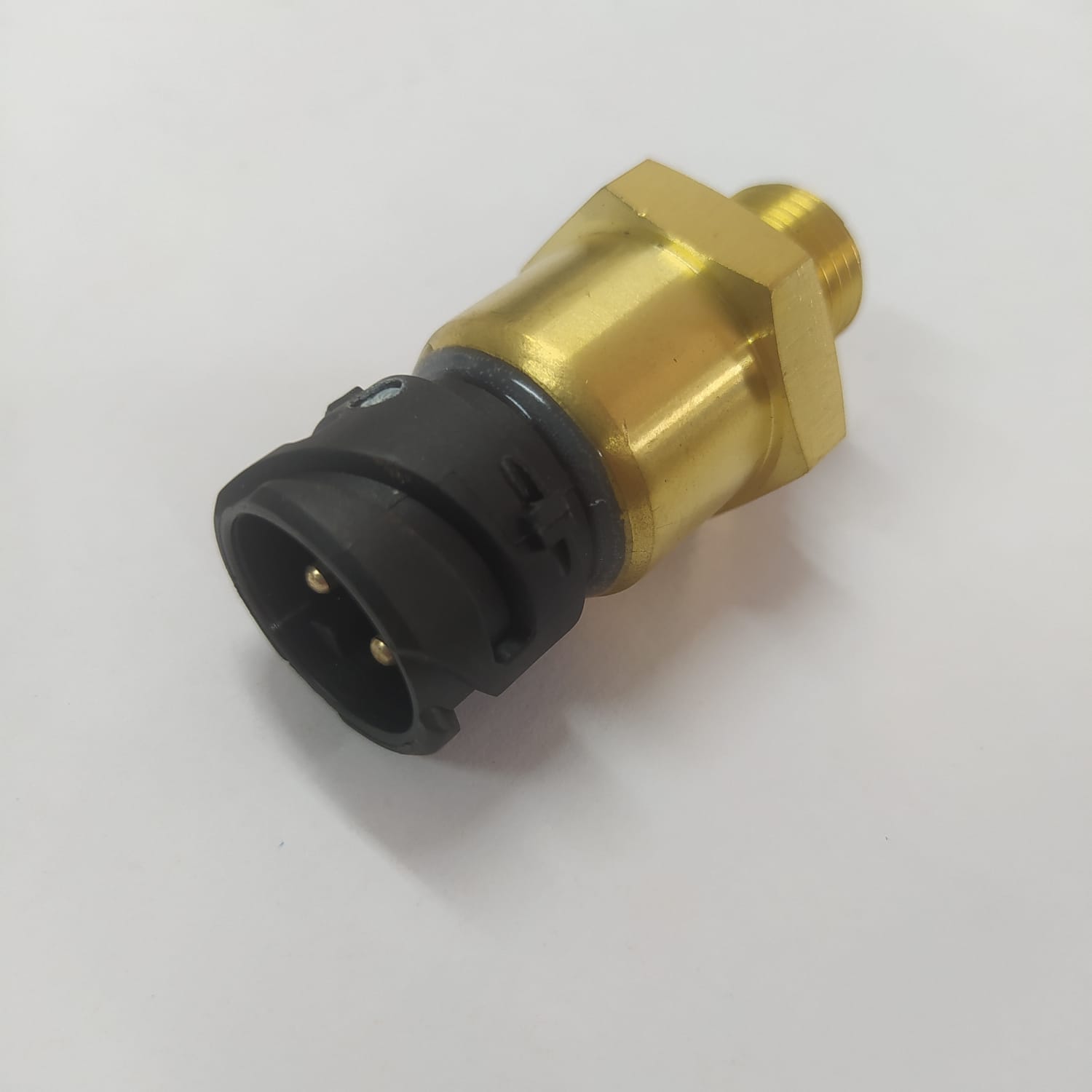 11039574 - Sensor de Pressão - EW140, EW160, EW180, EW200, L60, L70 ...