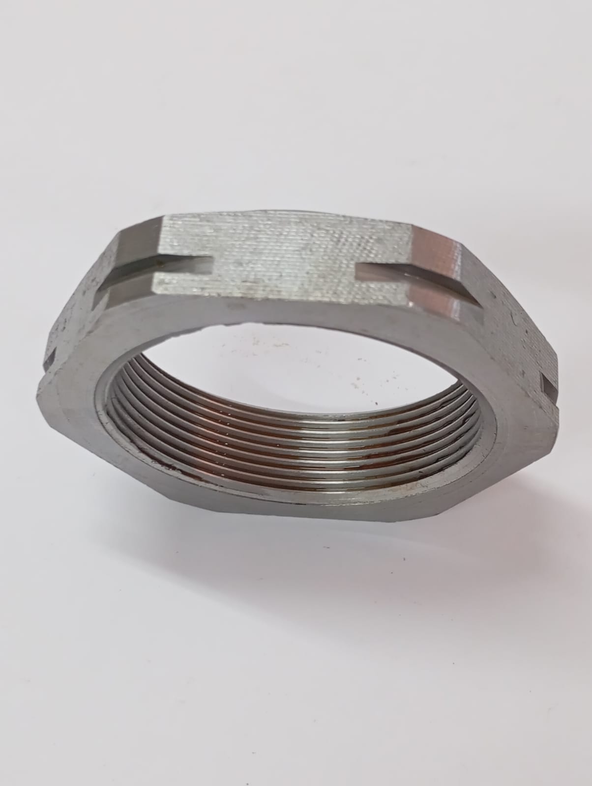 1522293 - Porca Pinhão - L110E, L110F, L120C, L120D, L120E, L120F ...