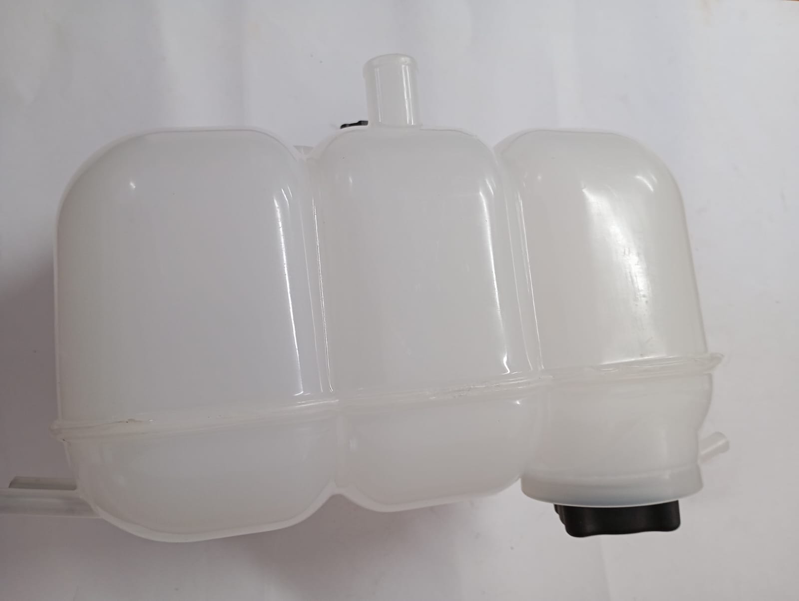 17411510 - Tanque Reservatório de Água - EC140C, EC140E, EC160E, EC180E ...