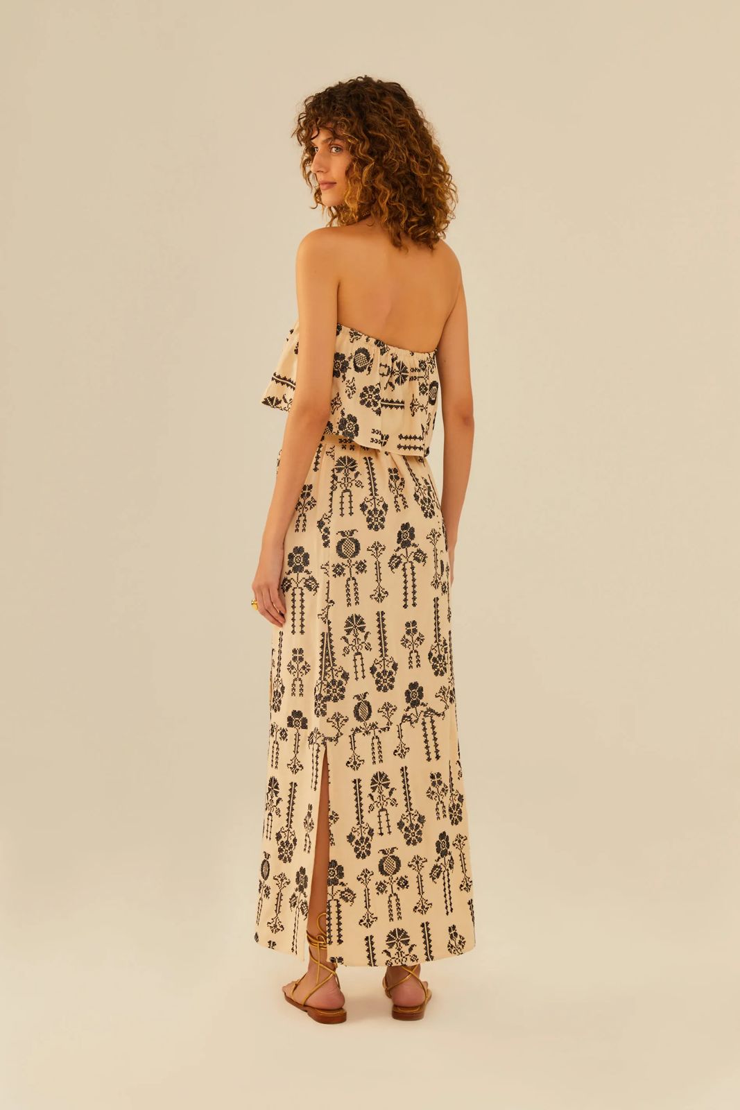 MARIA FILO VESTIDO LONGO BORDADO PONTO CRUZ - MELEVALOGO