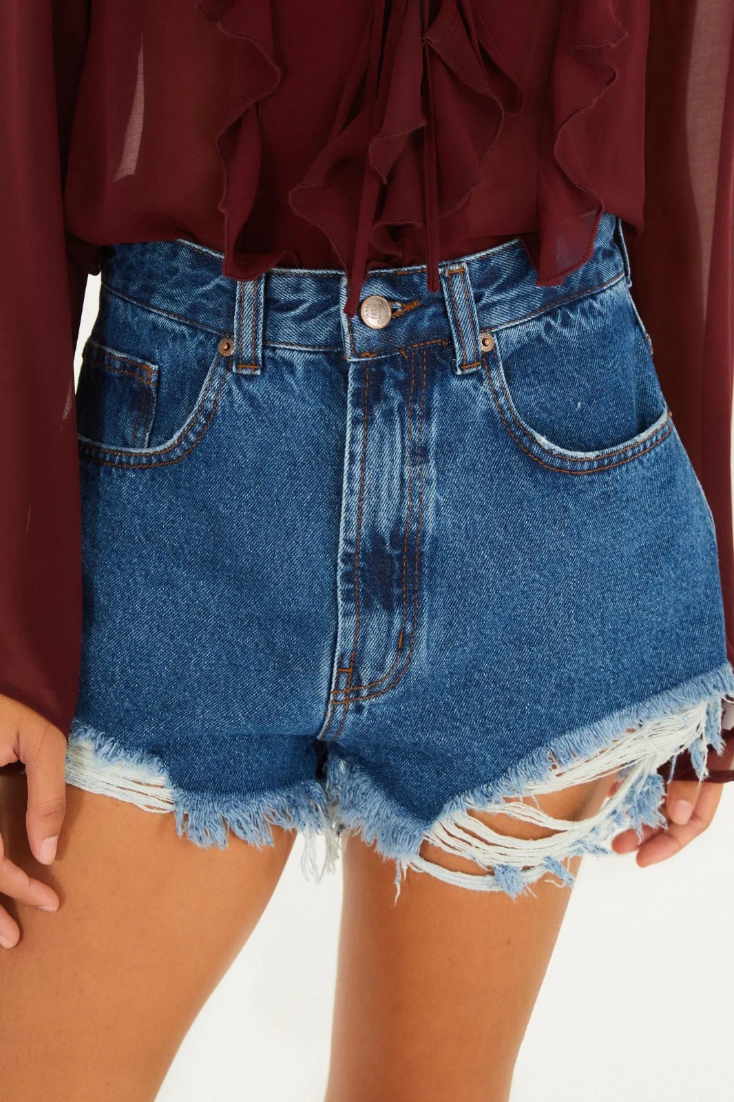 FARM SHORT JEANS CURVA DOBRA LATERAL - MELEVALOGO
