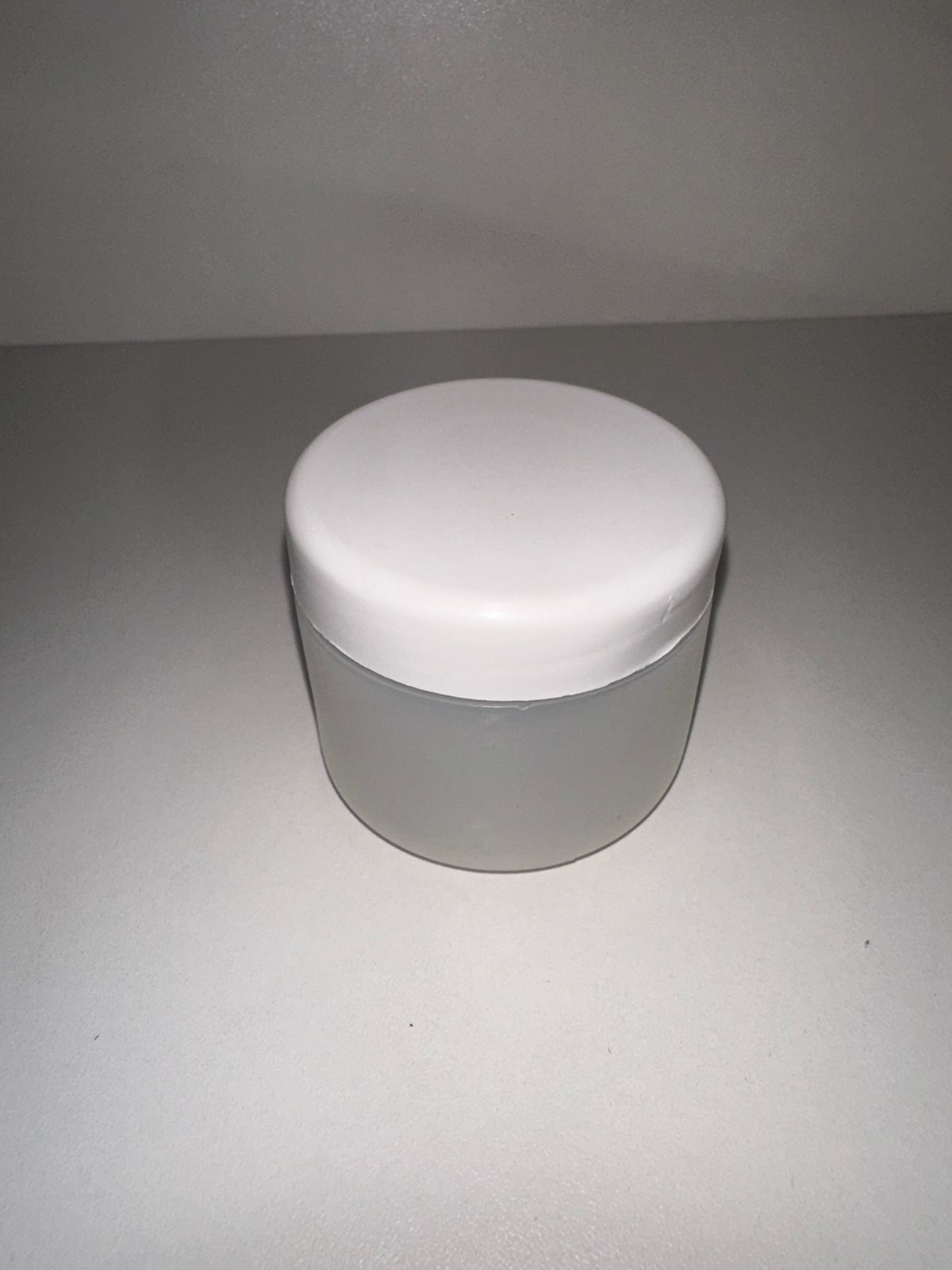 POTE PLASTICO 110ML TRANSPARENTE COM TAMPA 10 UNIDADES - Ângulo Embalagens