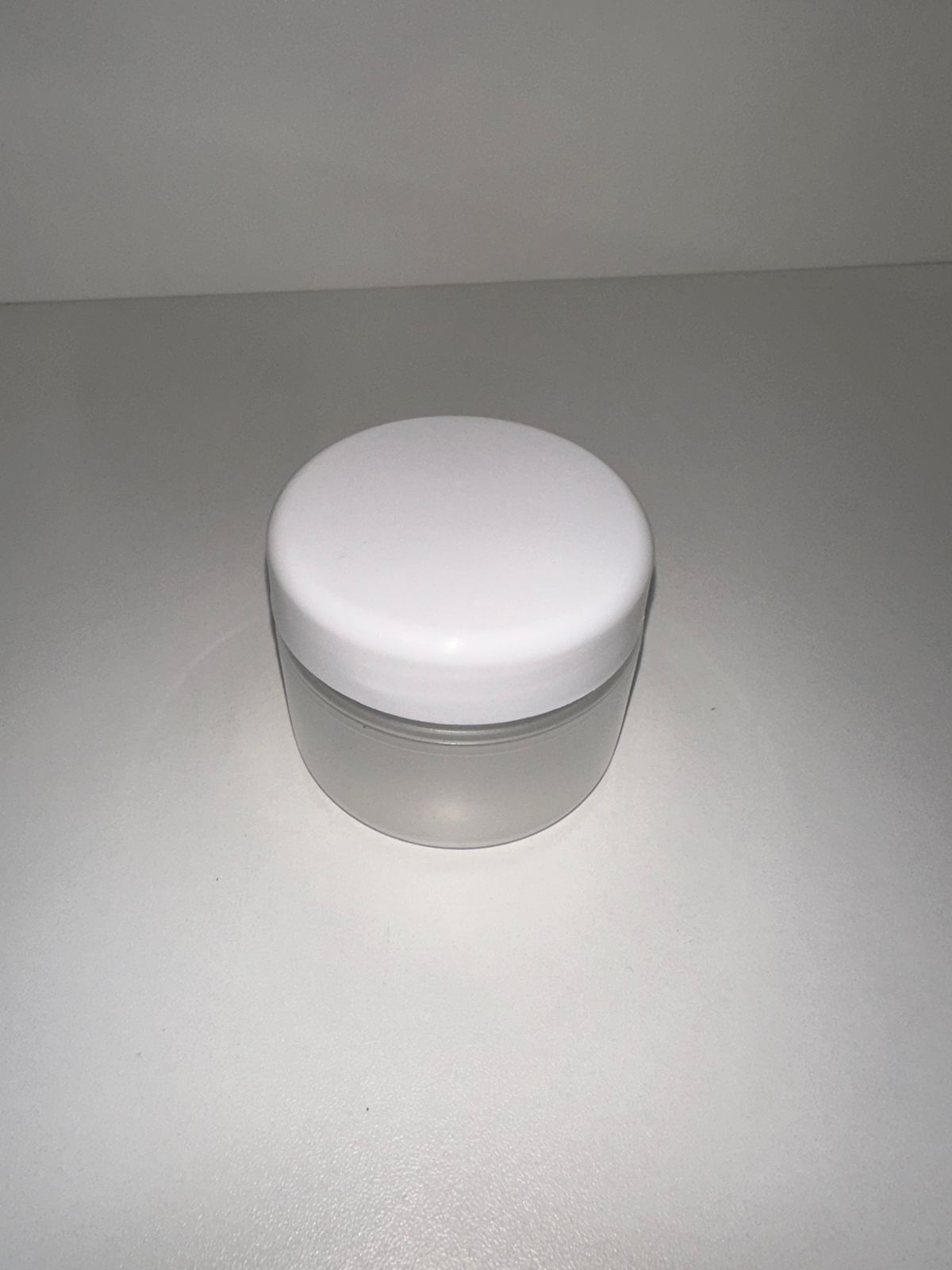 POTE PLASTICO 110ML TRANSPARENTE COM TAMPA 10 UNIDADES - Ângulo Embalagens