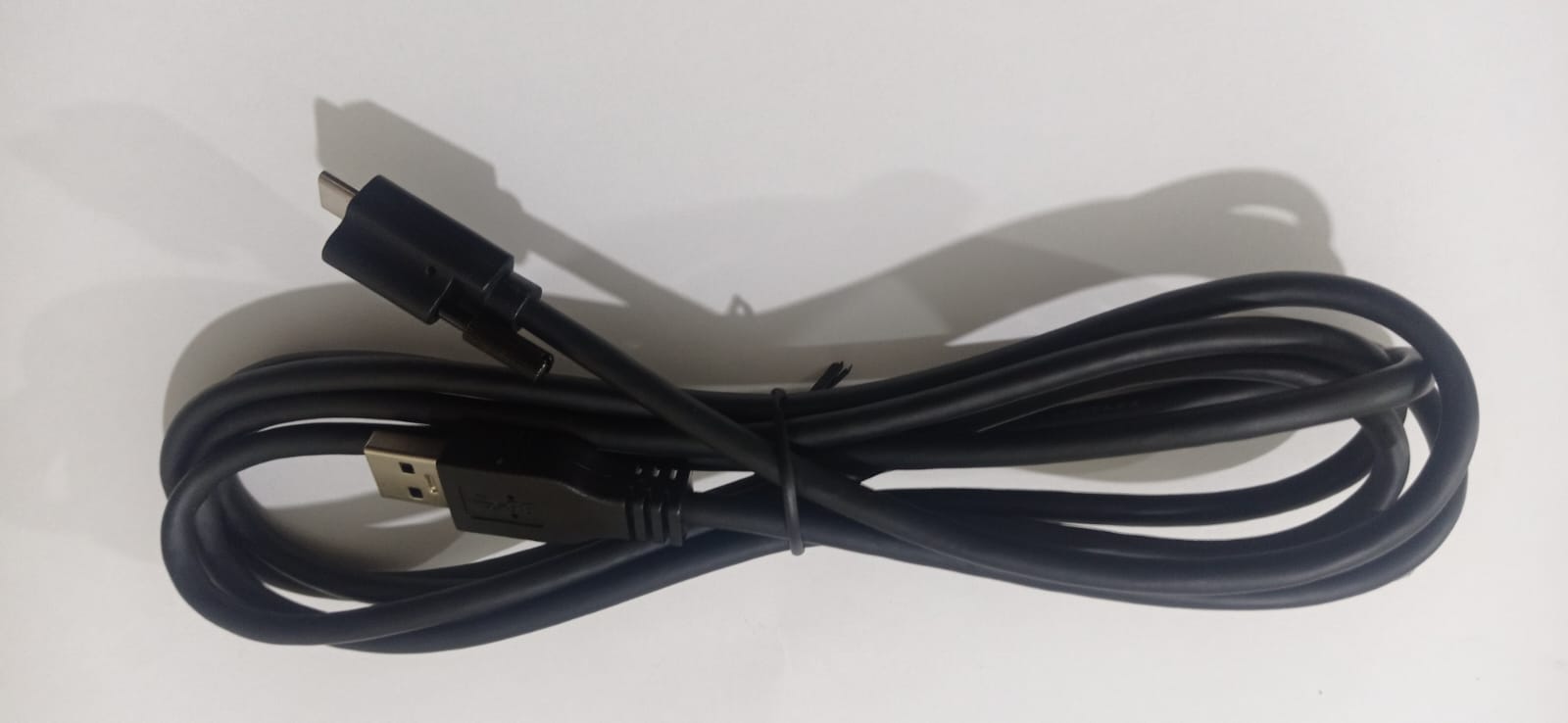 Cabo Usc Tipo C com Trava 1,80MT - iTi Atacadista