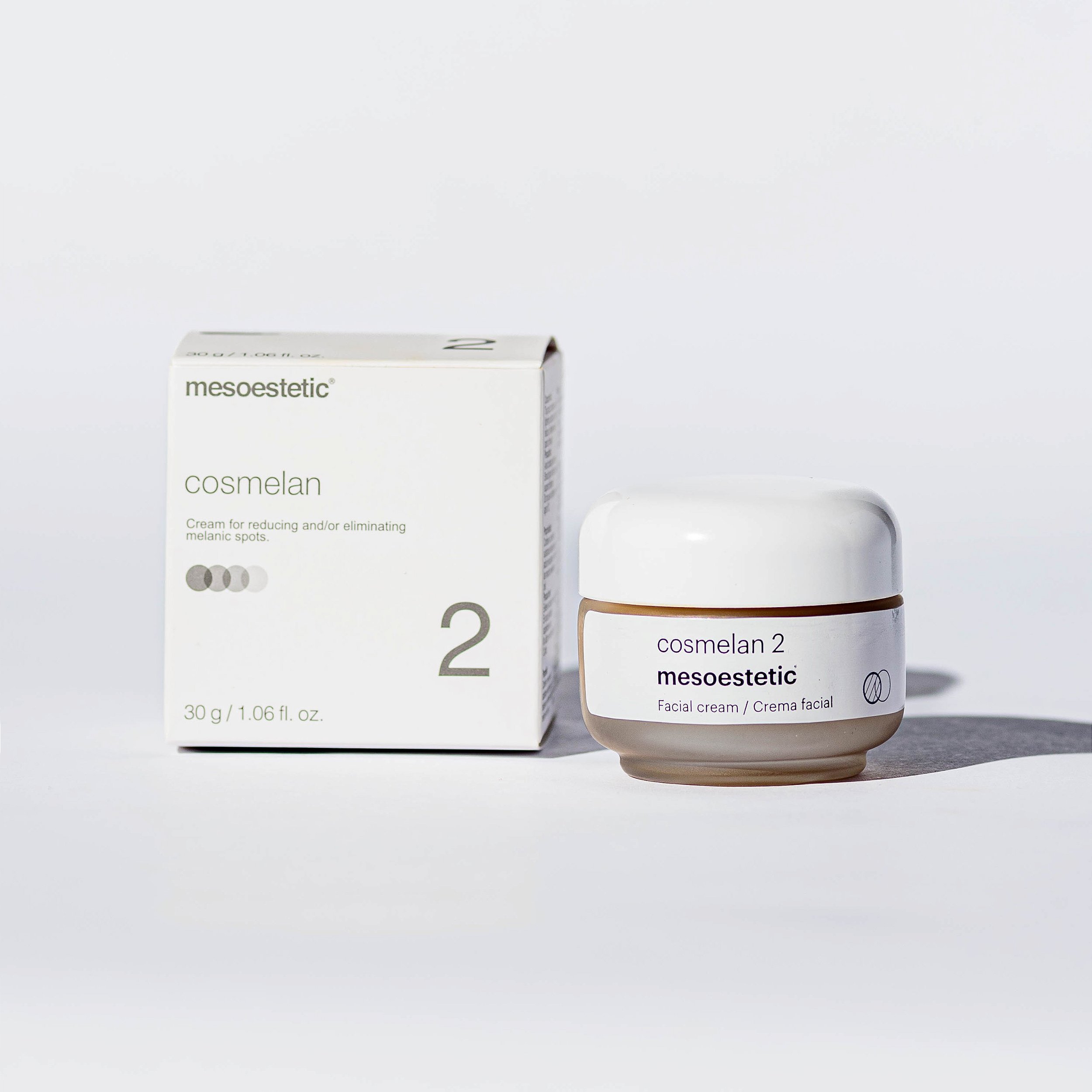 Cosmelan 2 + Protetor Solar FPS 130 Mesoestetic Tratamento de Melasma - Beleza Market | Mesoestetic