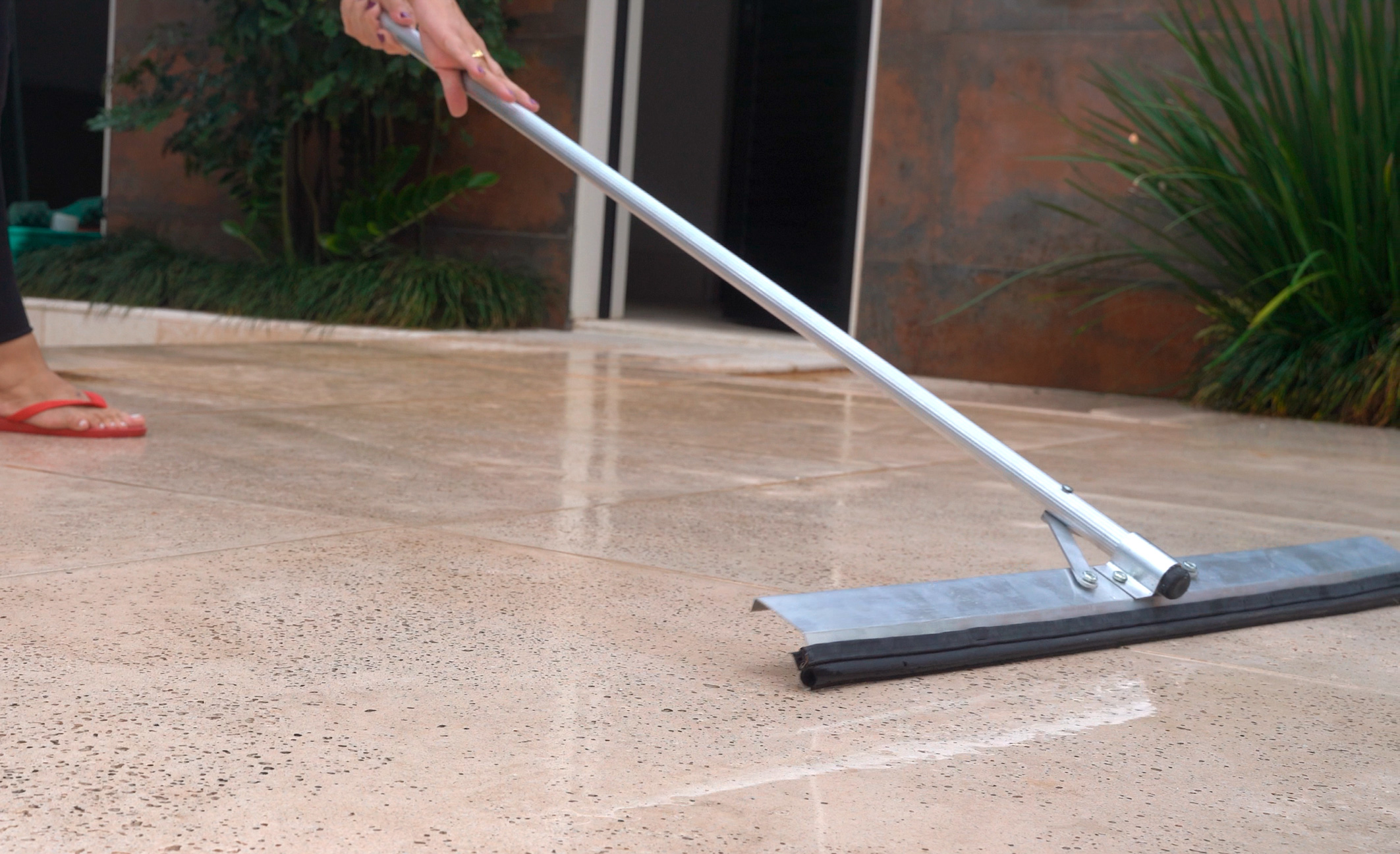 Rodo em Alumínio 40 cm - BTF - Botafogo Lar & Lazer