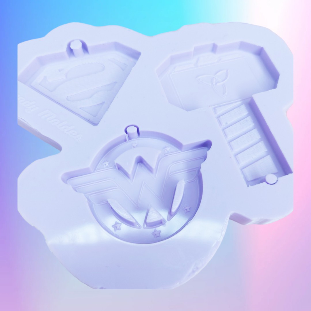 Molde de Silicone Trio Super Heróis - Candy Moldes