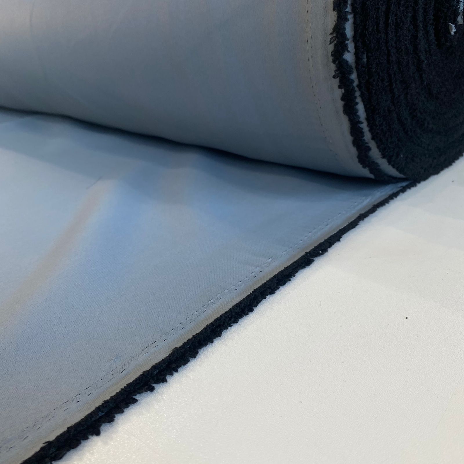 BLACKOUT LISO (CINZA) - Ponto dos Tecidos