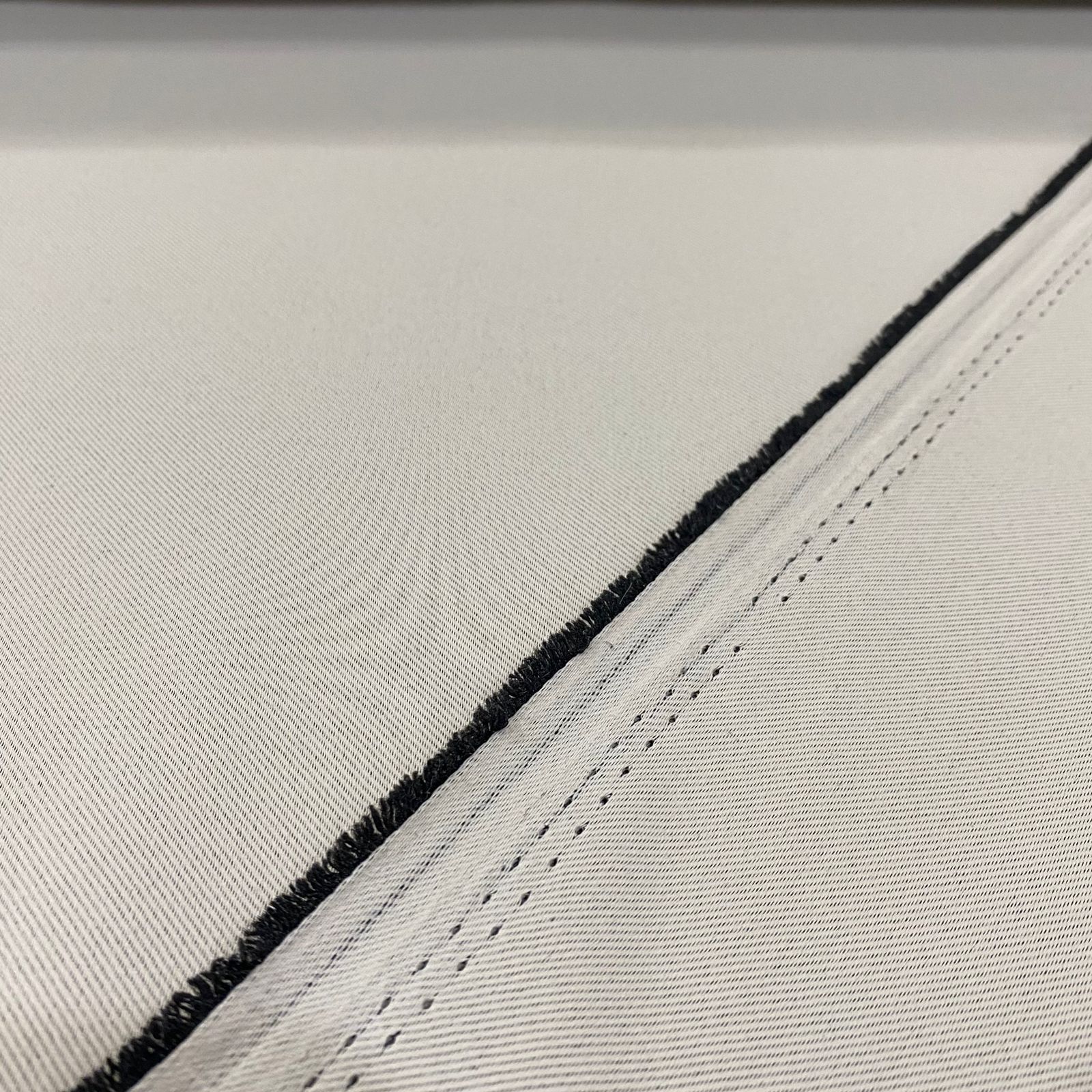 BLACKOUT LISO (OFF WHITE) - Ponto dos Tecidos