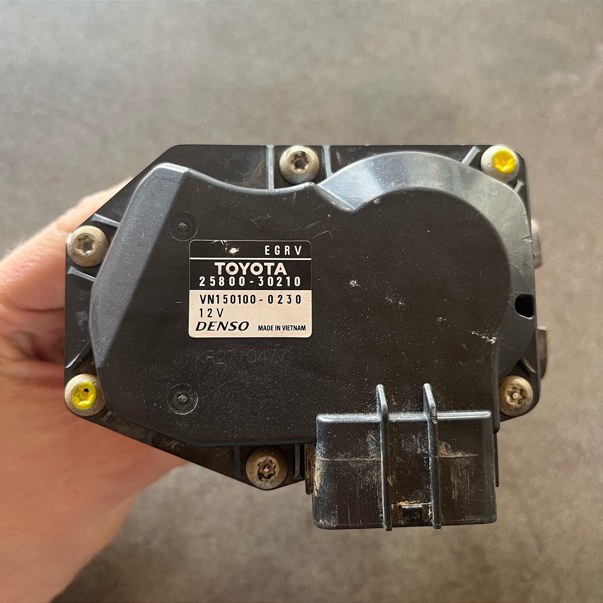VALVULA EGR TOYOTA HILUX 3.0 DIESEL 2015 CODIGO TOYOTA 2580030210 - CDV ...