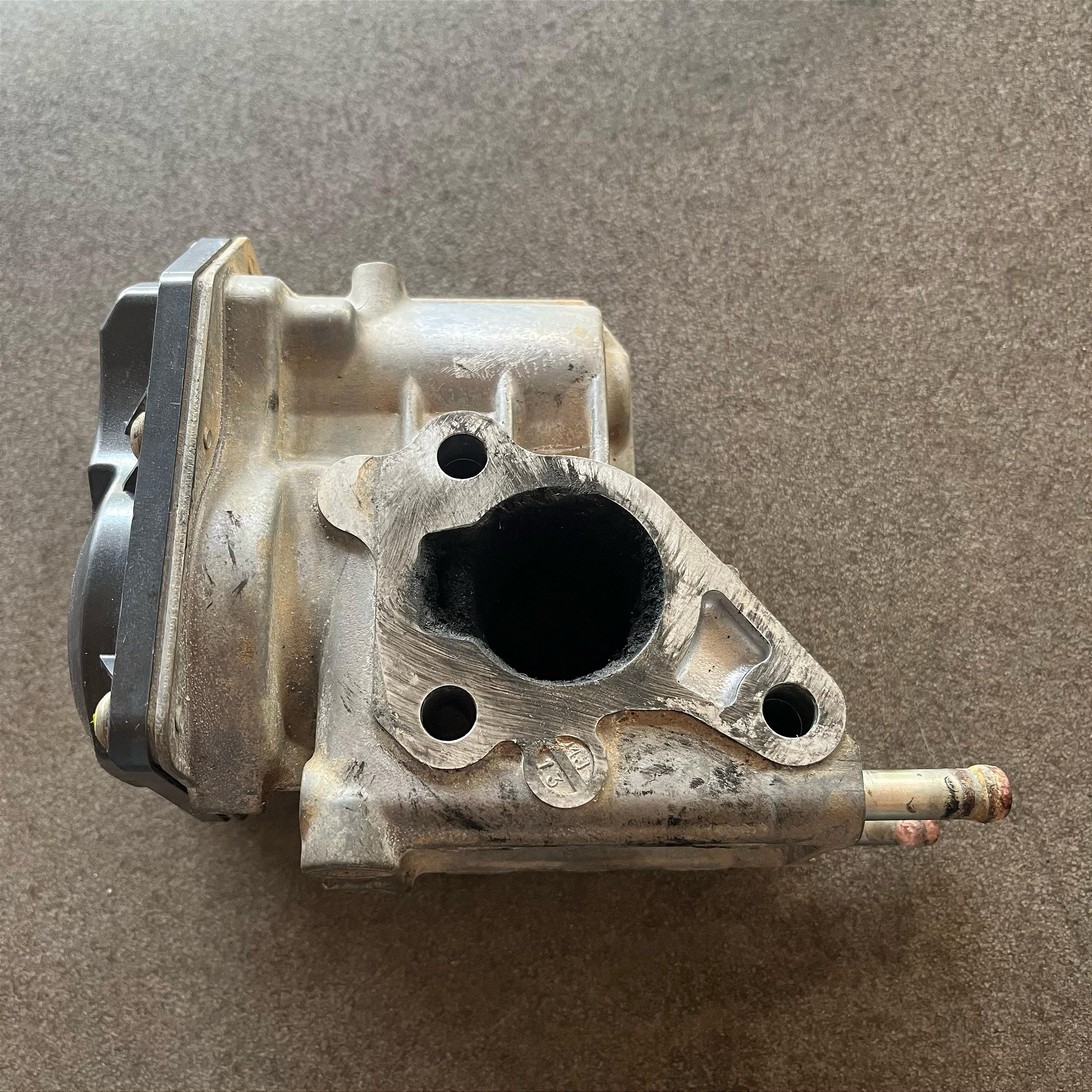 VALVULA EGR TOYOTA HILUX 3.0 DIESEL 2015 CODIGO TOYOTA 2580030210 - CDV ...