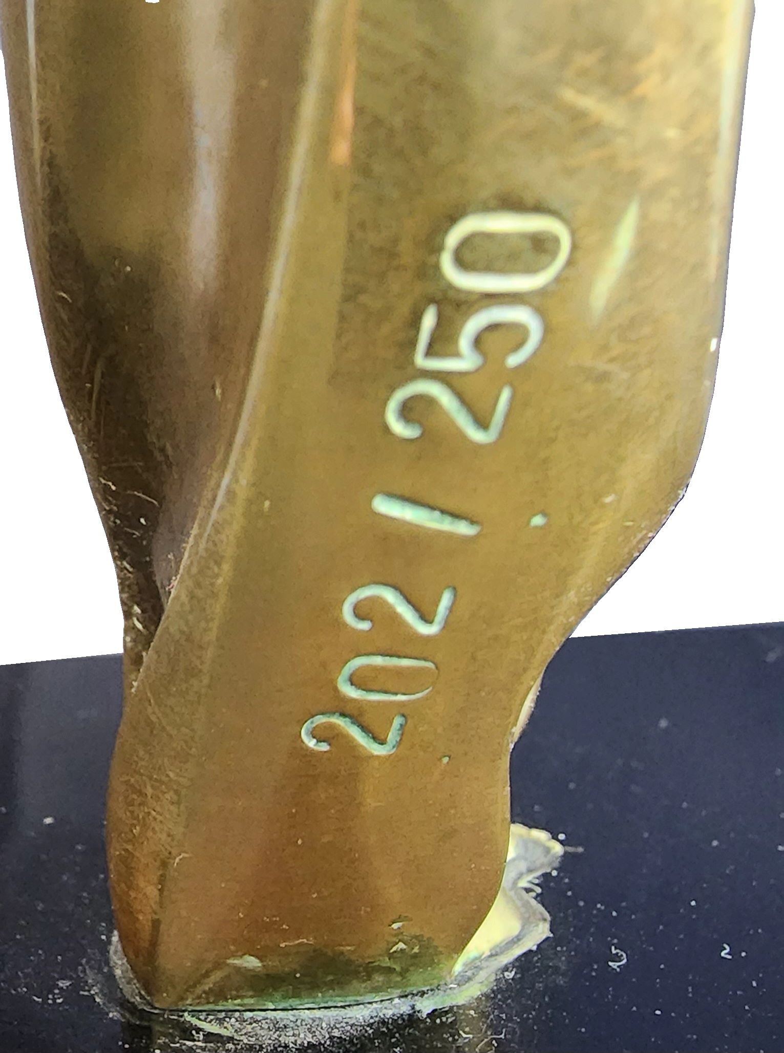 Anita Kaufmann , Escultura Em Bronze , Assinada 16x4x27cm (fora a base ...