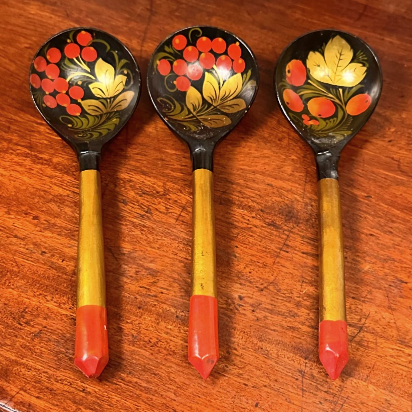 Conjunto de antigas colheres russas. - Dônama Antiquário