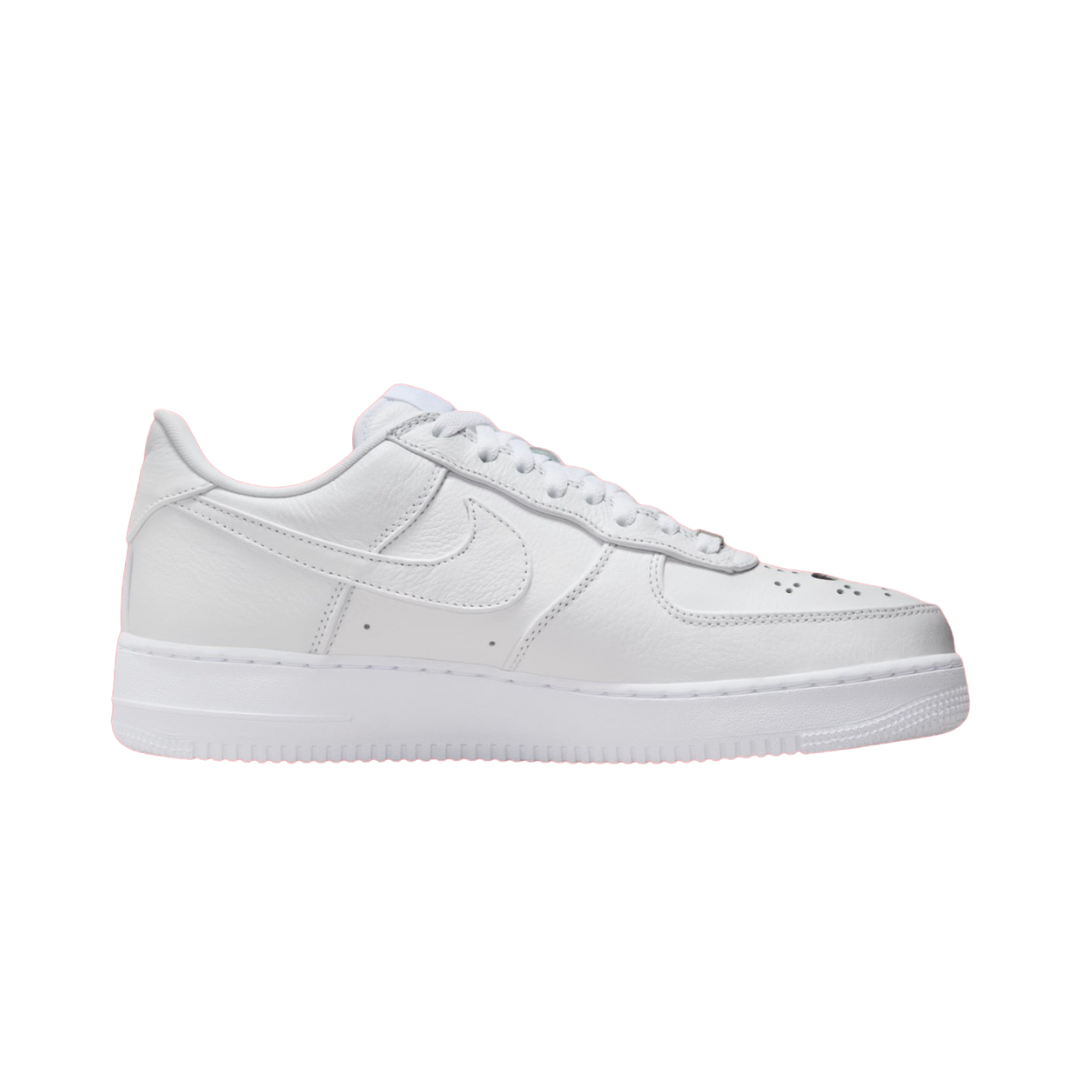 NIKE x JASON VOORHEES - Air Force 1 Low "White" -NOVO- - Pineapple Co ...