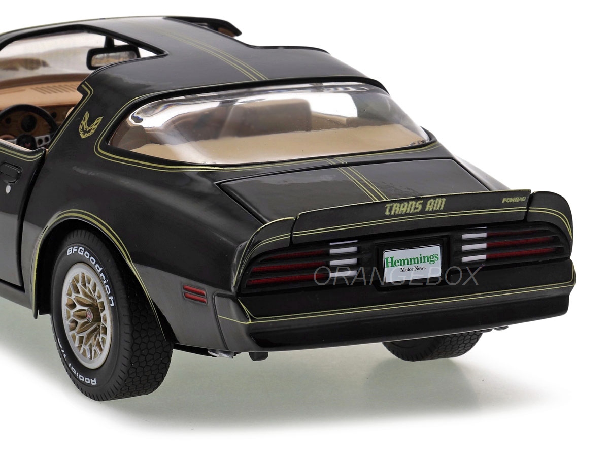 Pontiac Trans Am 1977 Hemmings Muscle Machines 1:18 Autoworld - 20 anos ...