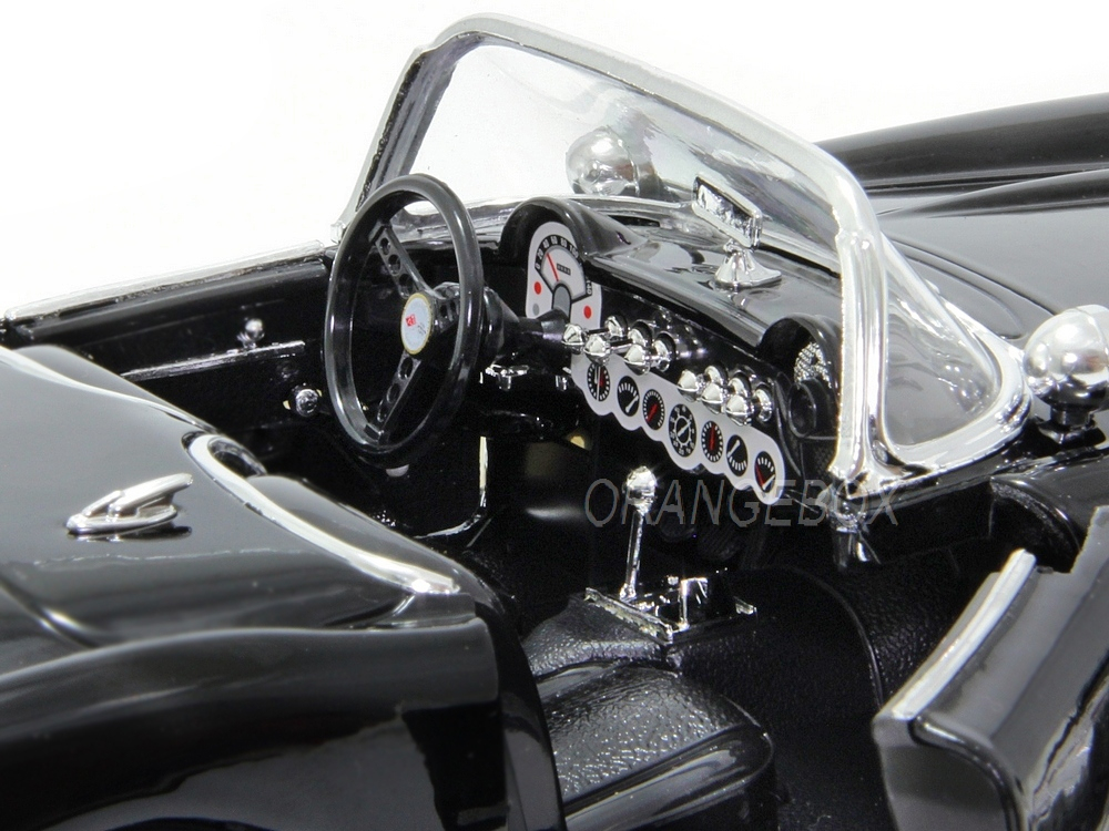 Chevrolet Corvette 1957 Highway Patrol Maisto 1:18 - 19 anos! Loja on ...