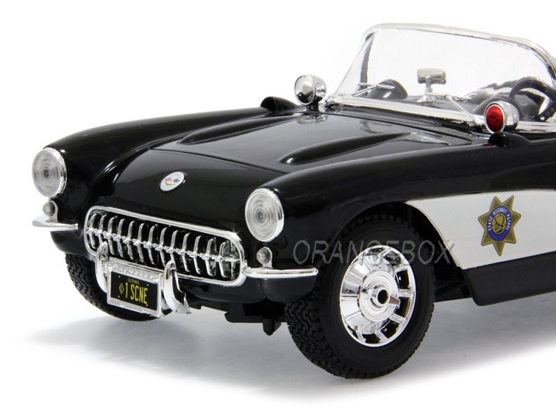 Chevrolet Corvette 1957 Highway Patrol Maisto 1:18 - 19 anos! Loja on ...